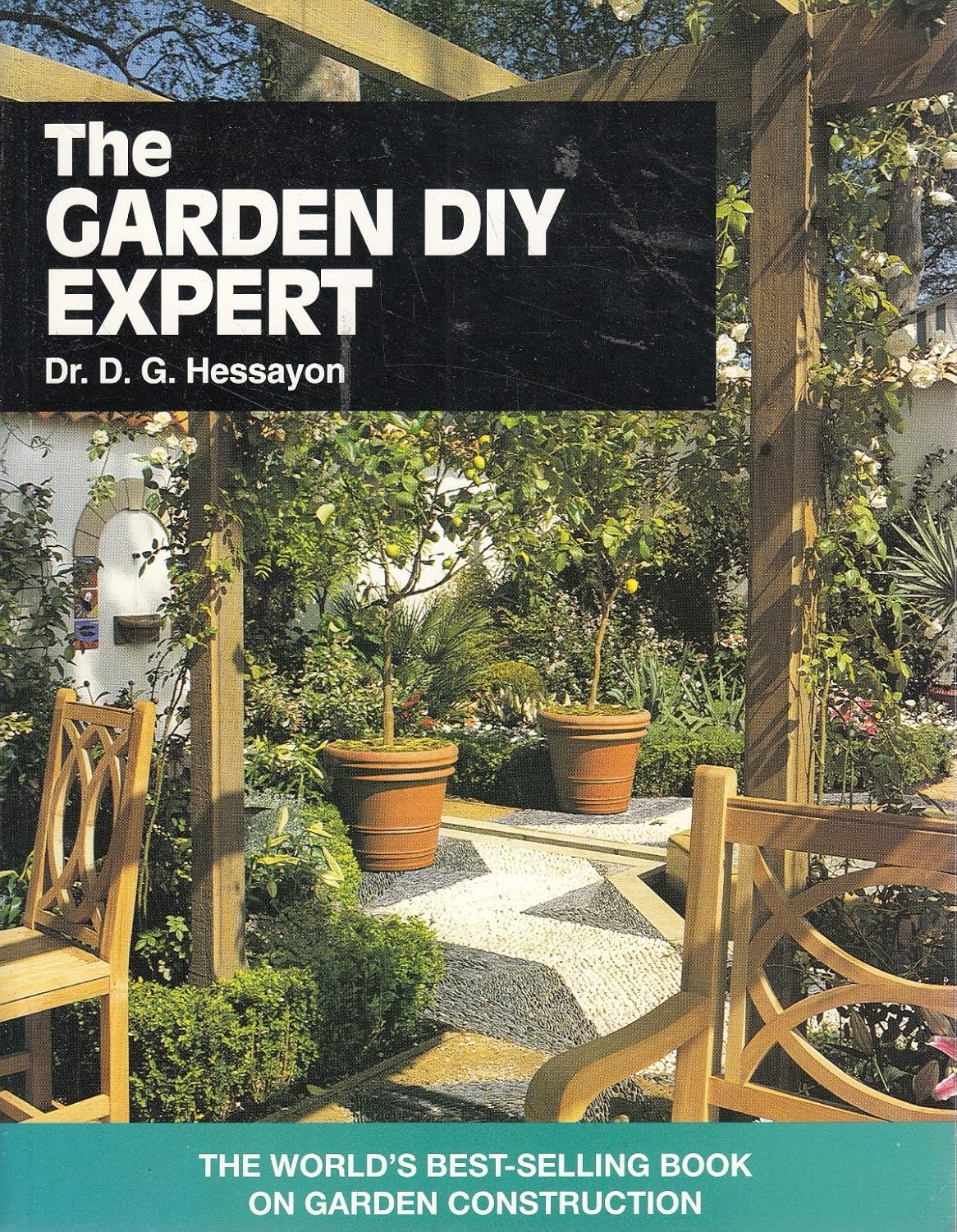 The Garden DIY Expert (Expert Series): Hessayon, D.G.: 9780903505376 ...