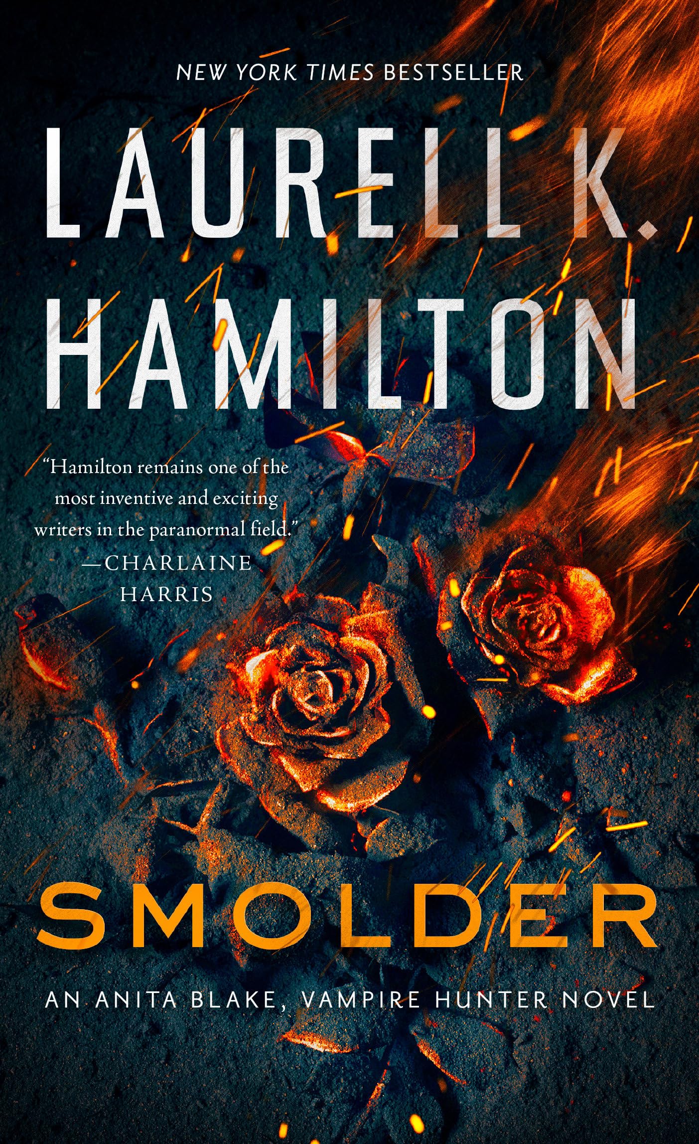 Smolder (Anita Blake, Vampire Hunter): Hamilton, Laurell K ...