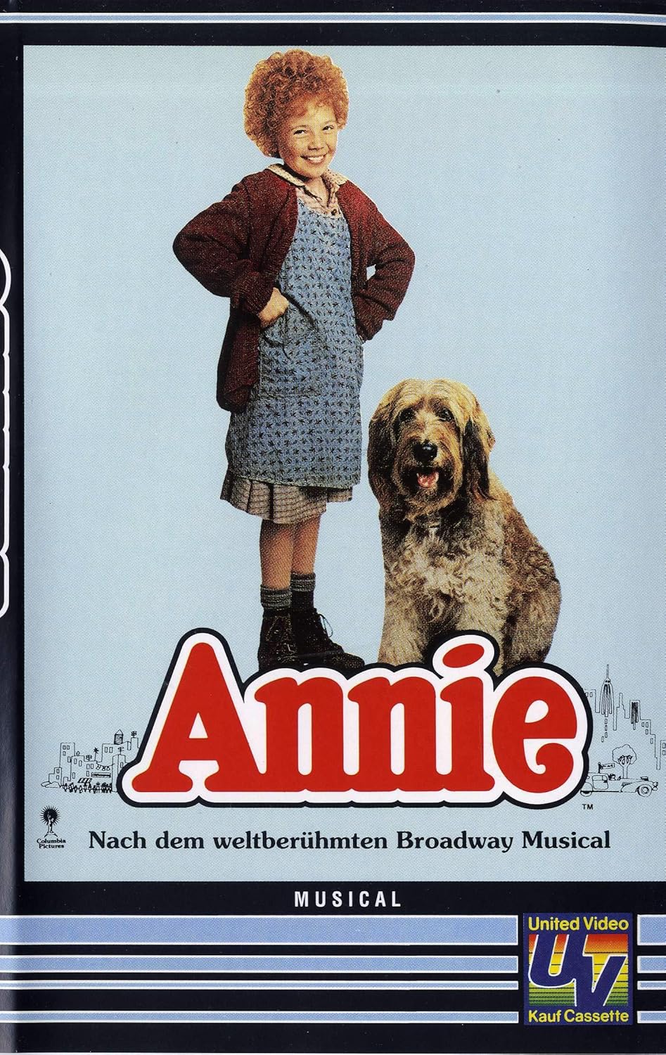 Annie: Amazon.co.uk: Finney, Albert, Burnett, Carol, Peters, Bernadette ...
