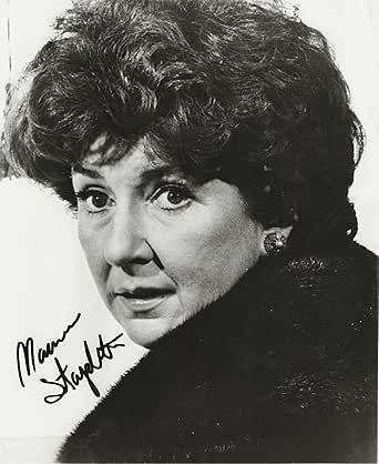 Maureen Stapleton 8 x 10 Black and White Photo Signed in Black Felt Pen ...
