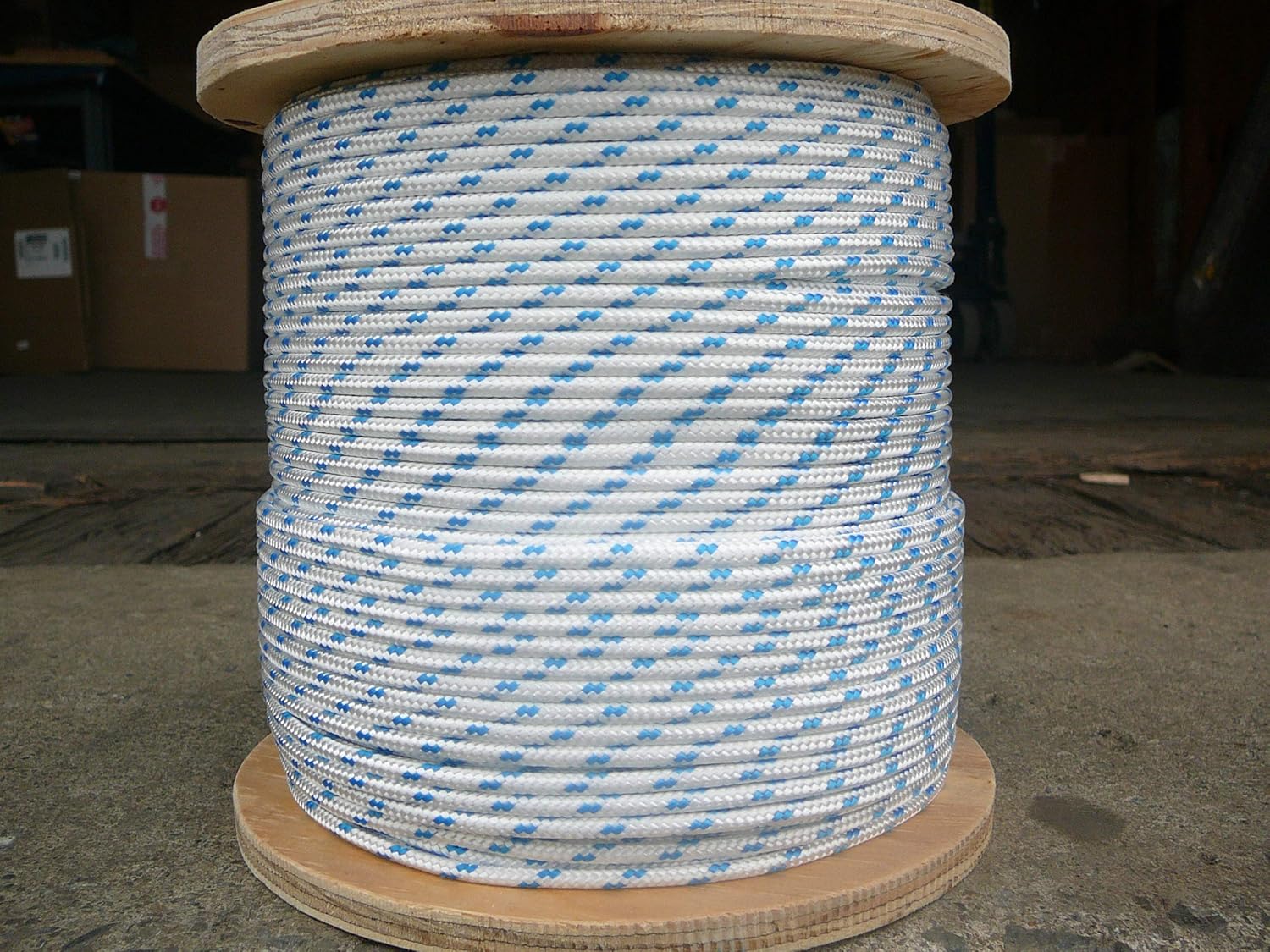 Amazon.com: Novabraid XLE Double Braid Dacron Sheet Halyard Line 3/16 ...