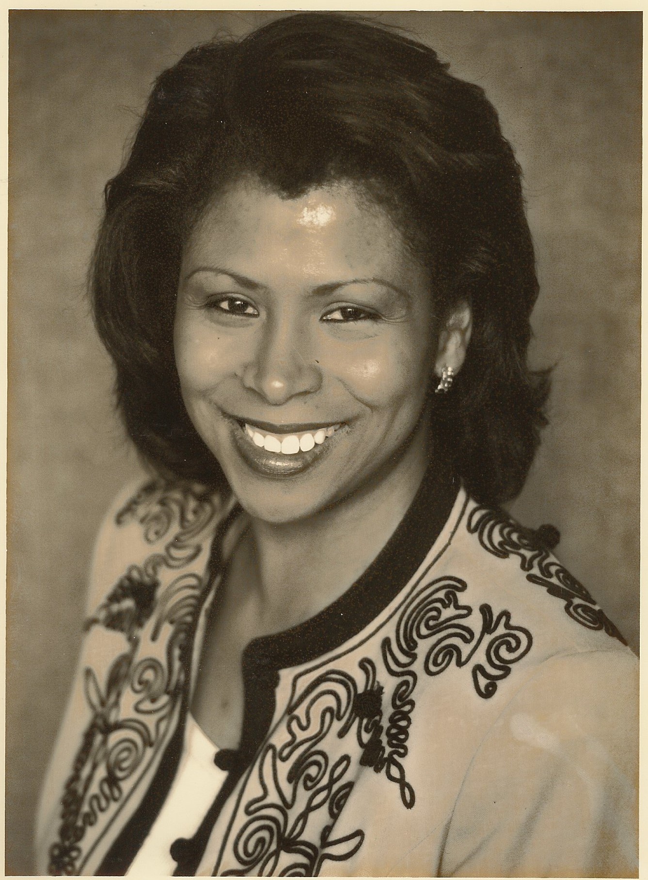 Amazon.com: Victoria Lynch: books, biography, latest update