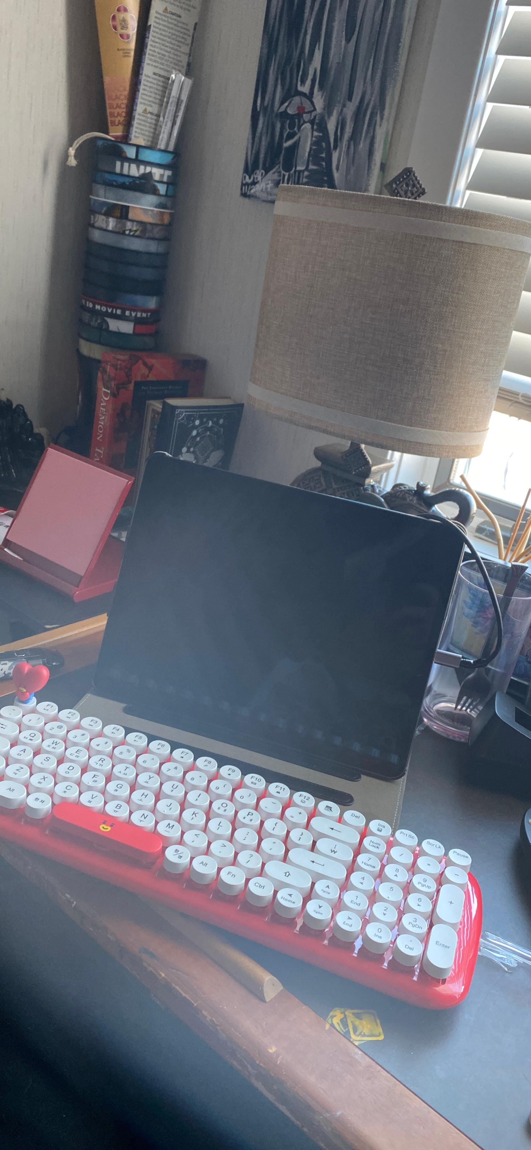 Amazon.com: BT21 Baby Wireless Retro Keyboard by Royche (TATA ...