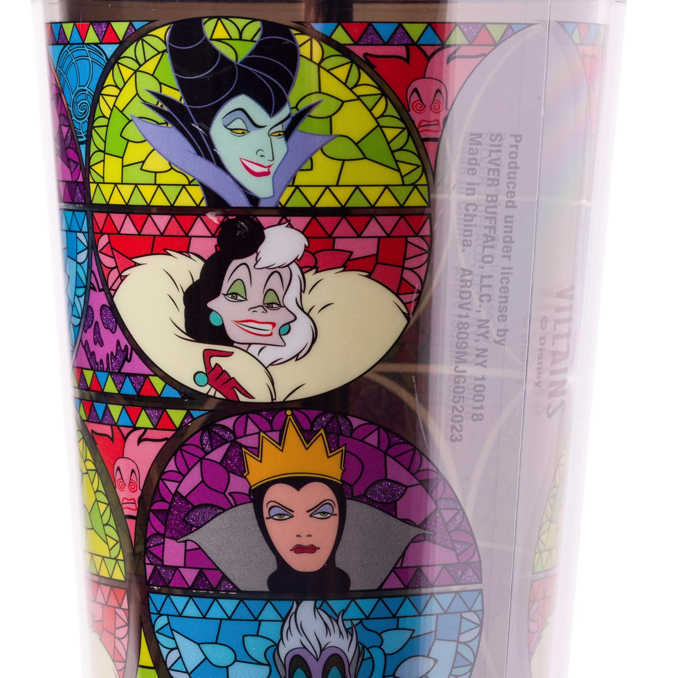 Snapklik.com : Silver Buffalo Disney Villains Featuring Cruella De Vil ...