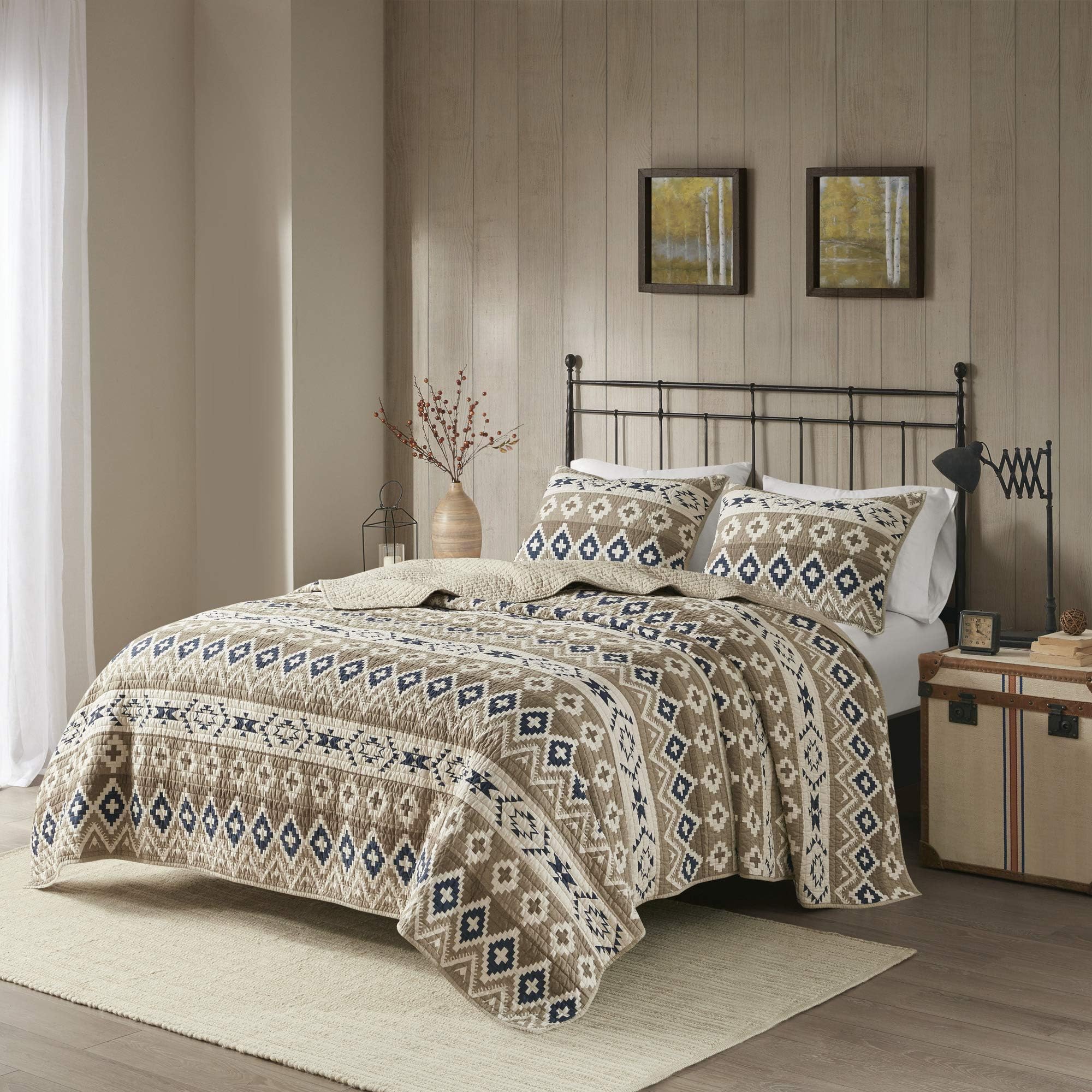 Amazon.com: PENDLETON - Moonlight Mesa Pieced Quilt Set - Charcoal ...
