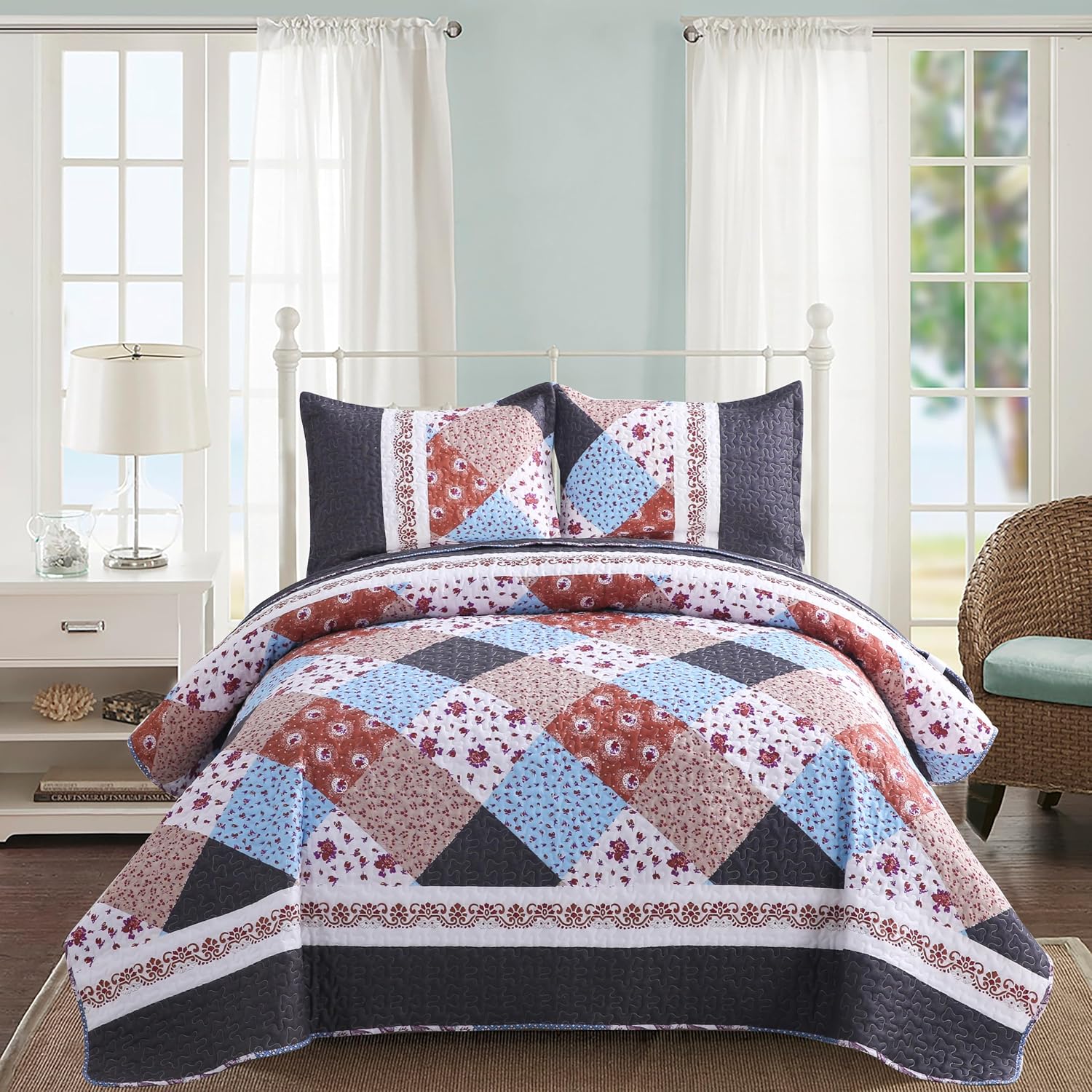 Amazon.com: Kindred Home Christmas Quilt Set Bedspread - Summer Quilt ...