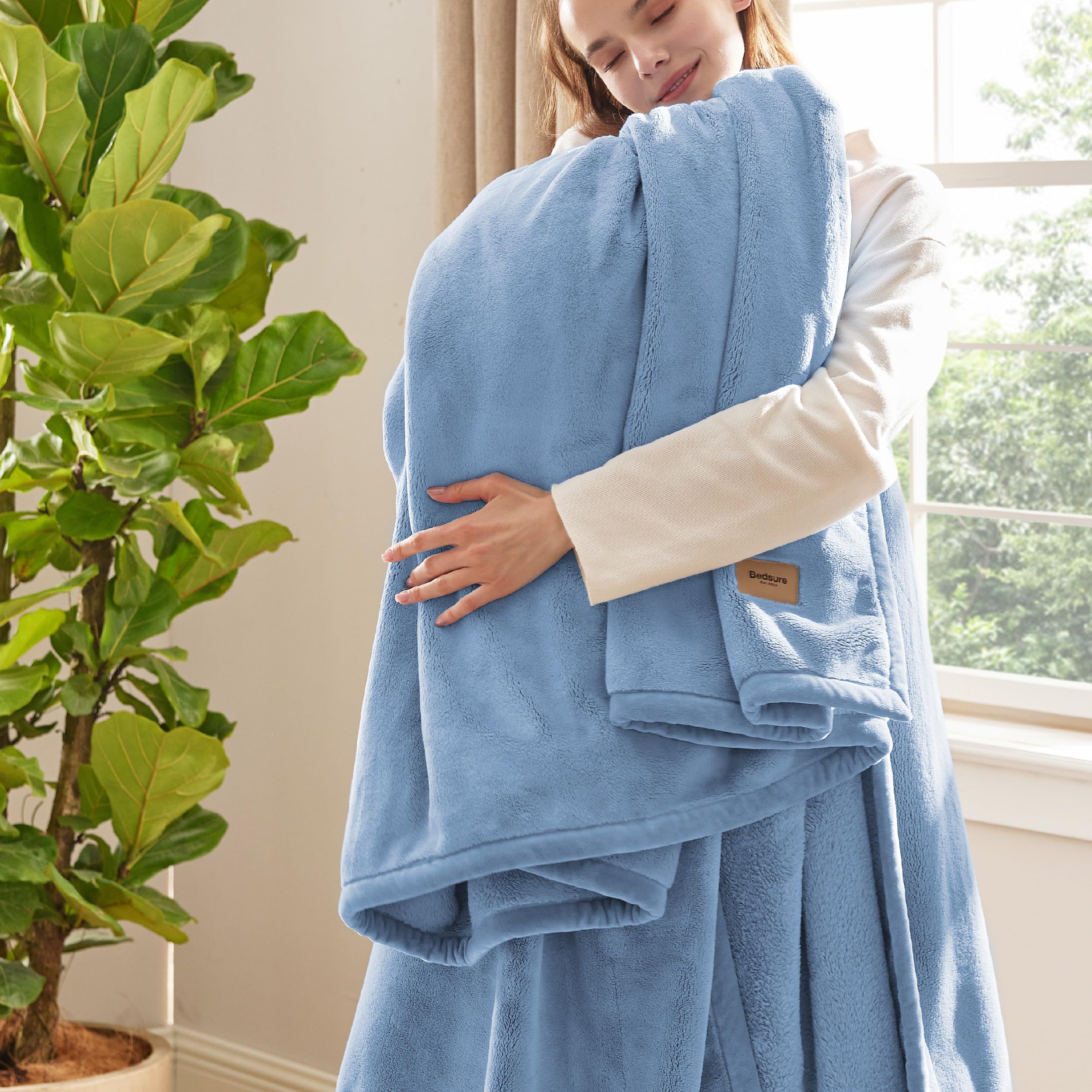 Amazon.com: Bedsure Thick Blankets for Winter, Cozy Heavy Blanket ...