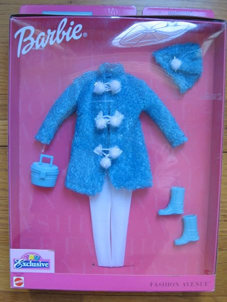 Amazon.com: Barbie Fashion Avenue Exclusive Blue Coat with Accessories ...