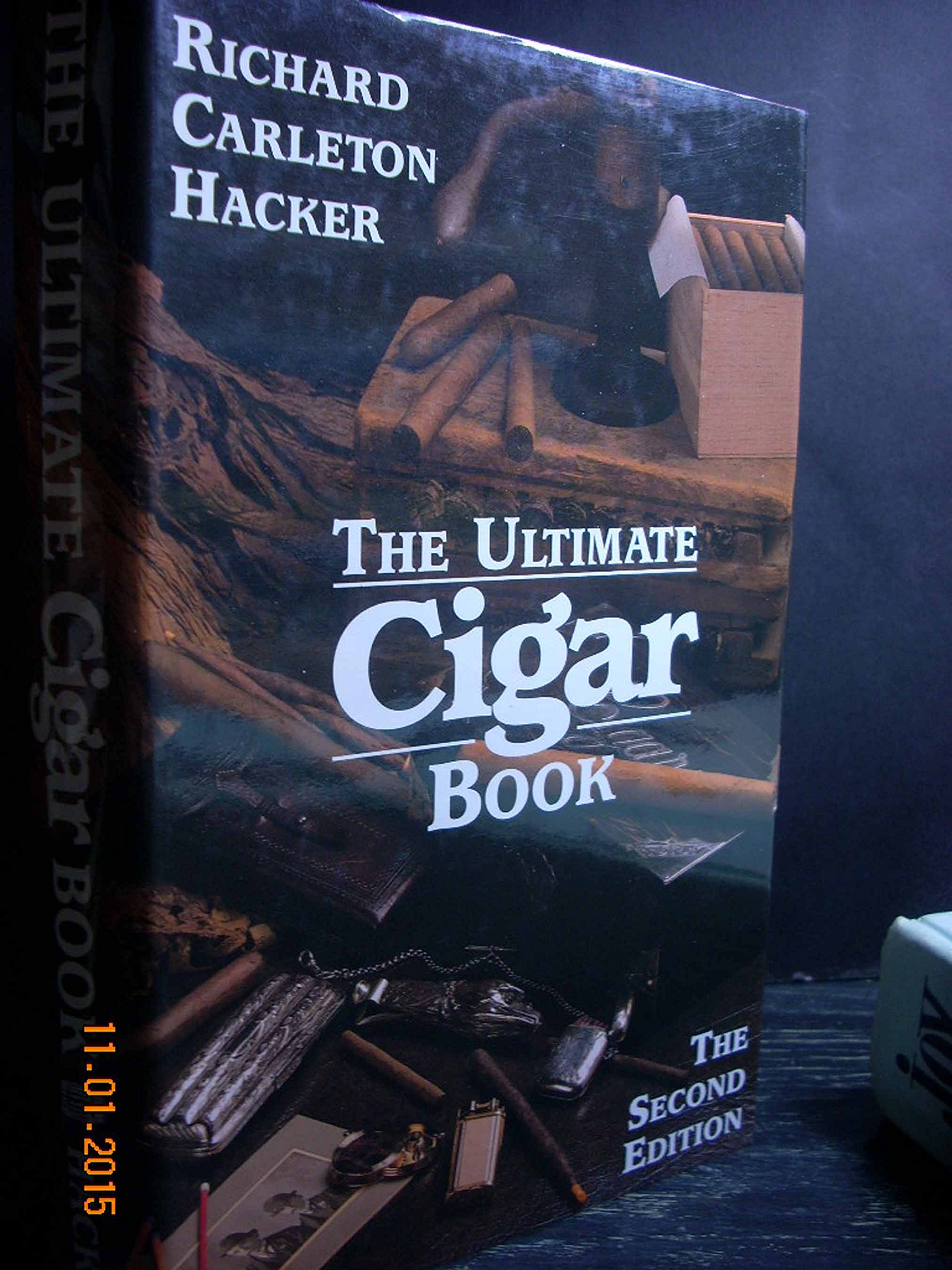 The Ultimate Cigar Book: Richard Carleton Hacker: 9780931253058: Amazon ...