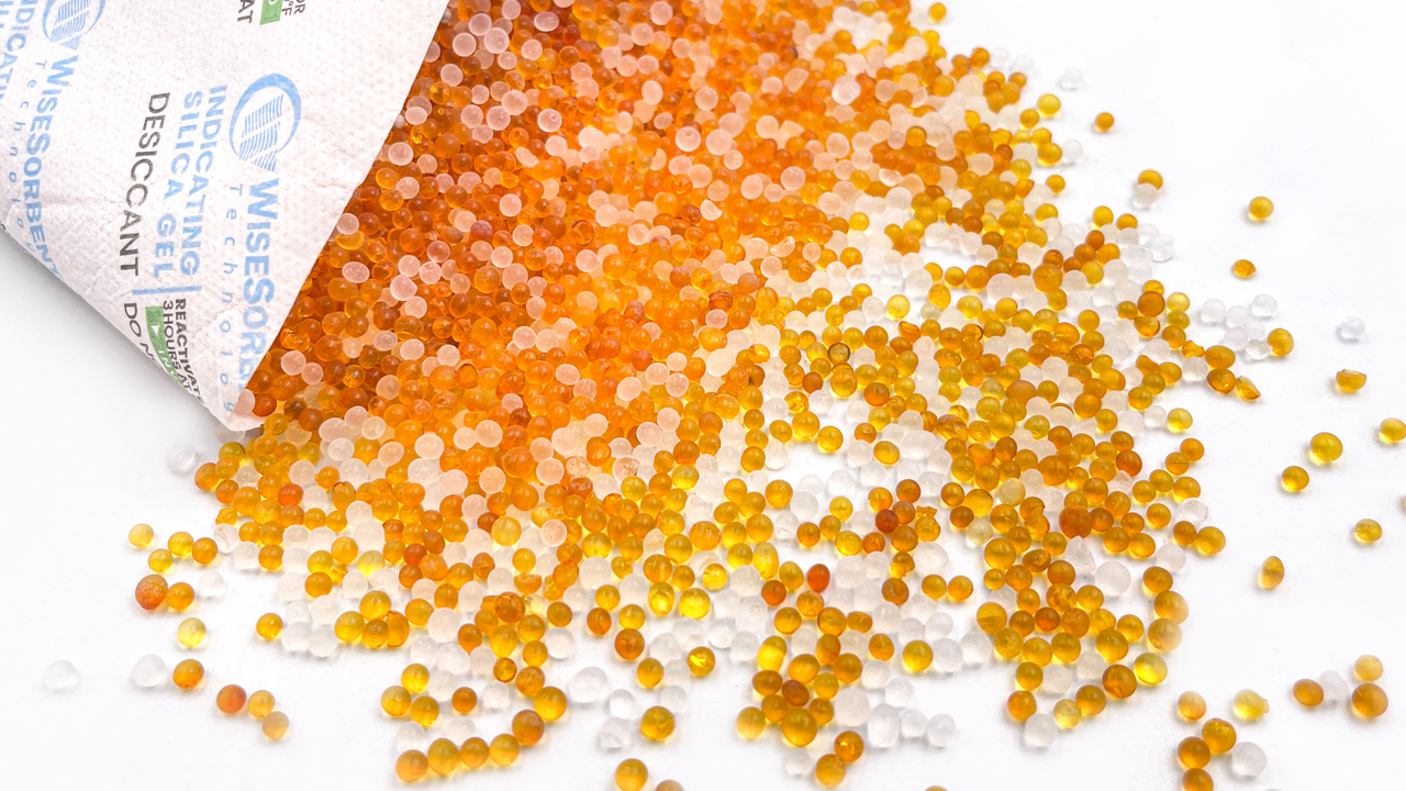 Watch Wisesorb Color Indicating Orange Silica Gel Desiccant Packet on ...