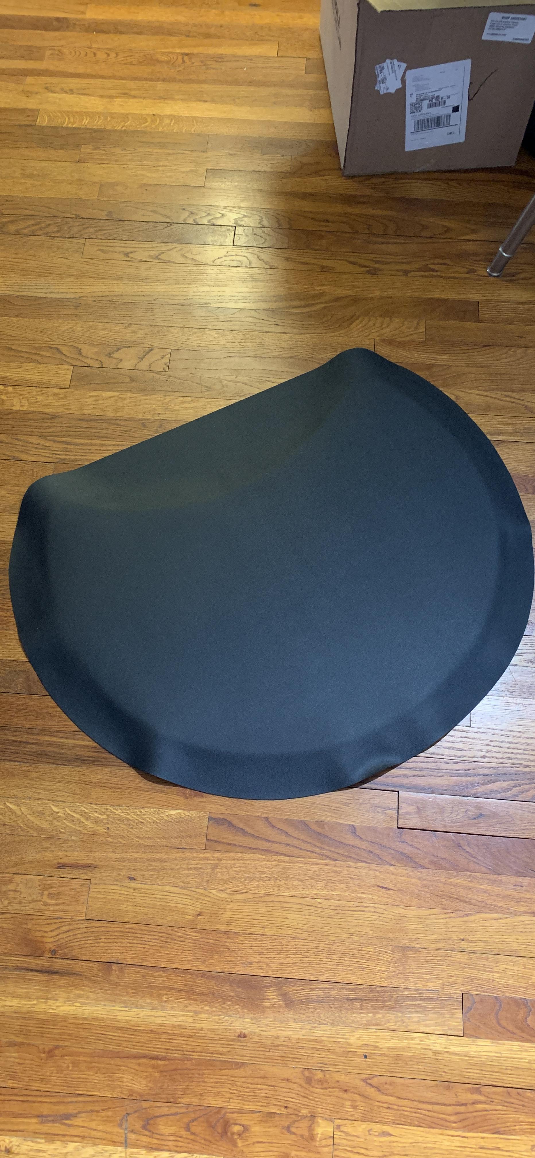 Amazon.com: Comfy Mat Small Semi Circle 1/2" Anti Fatigue Beauty Salon ...