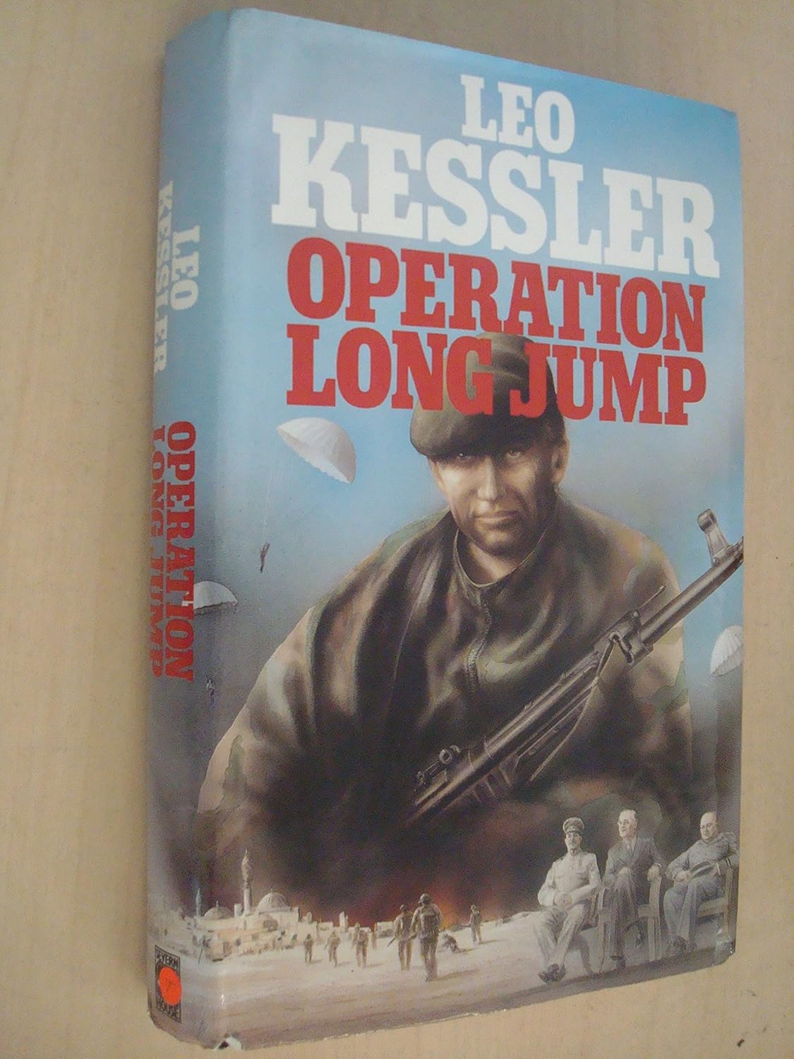 Operation Long Jump: Amazon.co.uk: Kessler, Leo: 9780727844934: Books