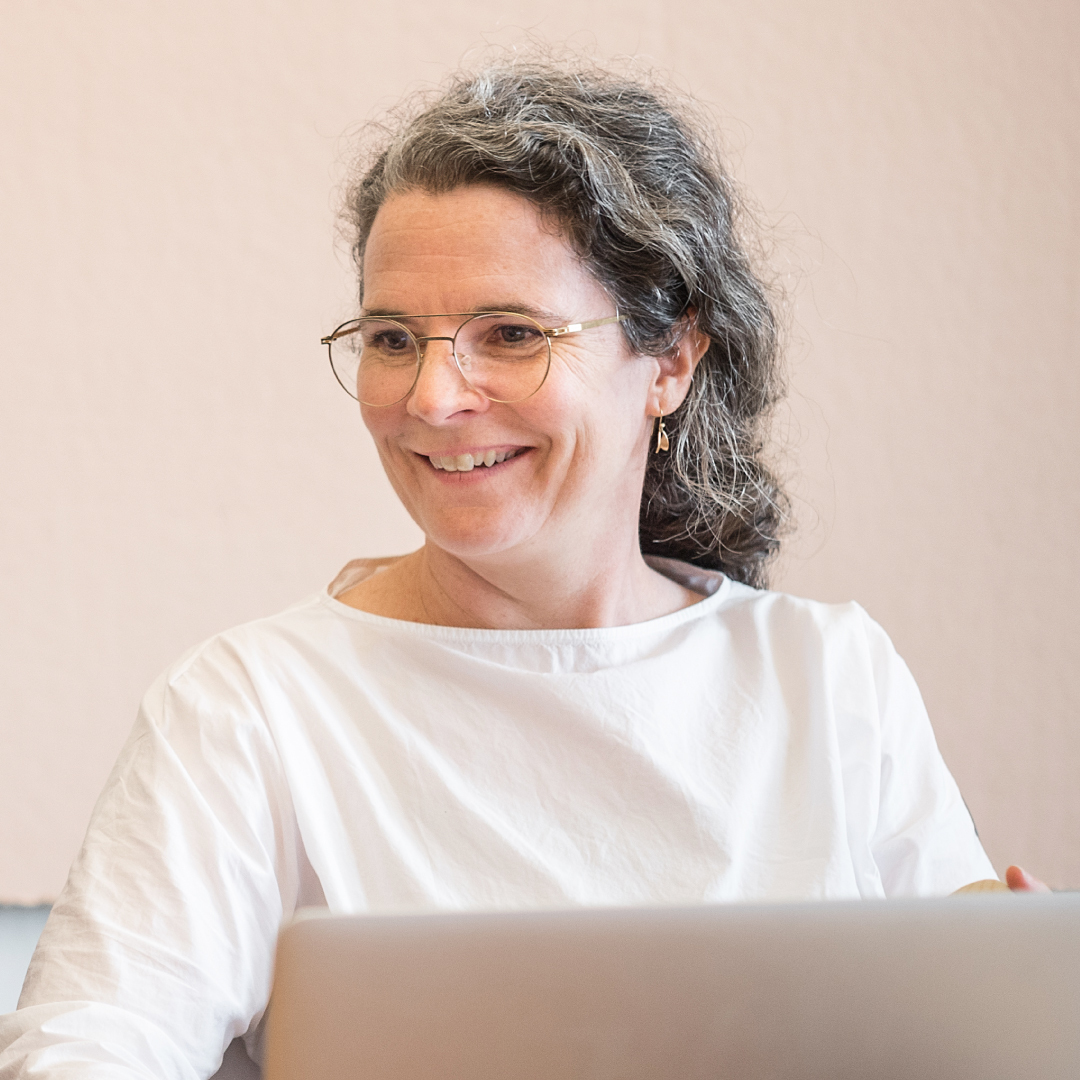 Amazon.com: Anne Filson: books, biography, latest update