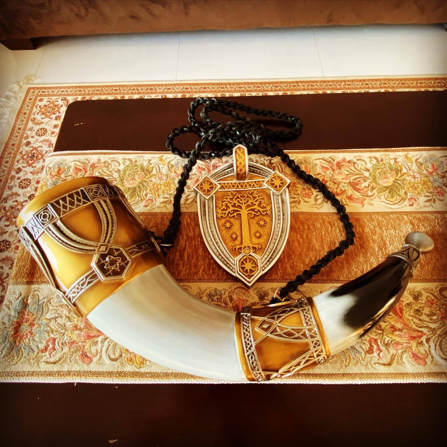 Amazon.com: United Cutlery Lord of The Rings Horn of Gondor ...