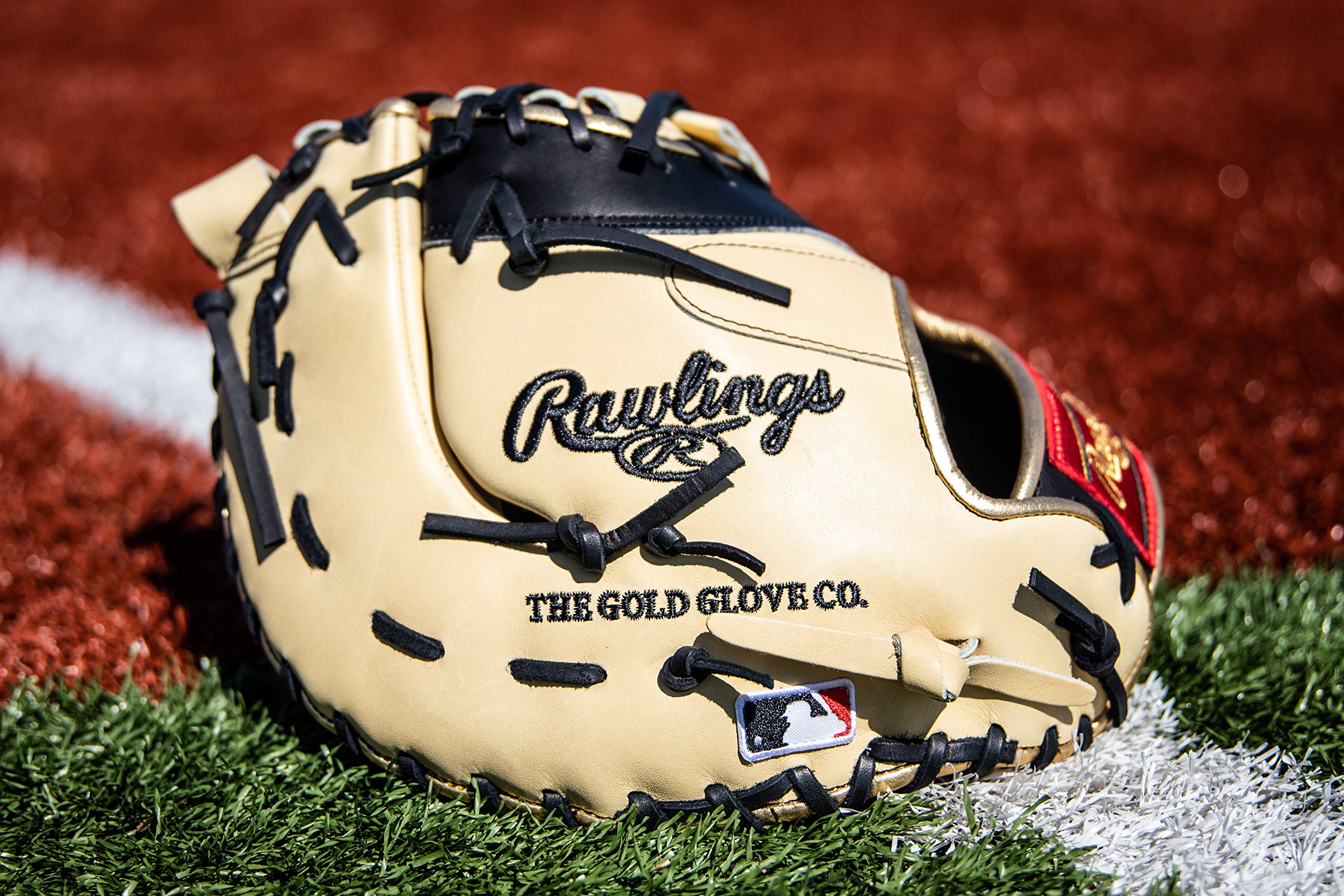 Rawlings | HEART OF THE HIDE Baseball First Base Glove | R2G - Narrow ...