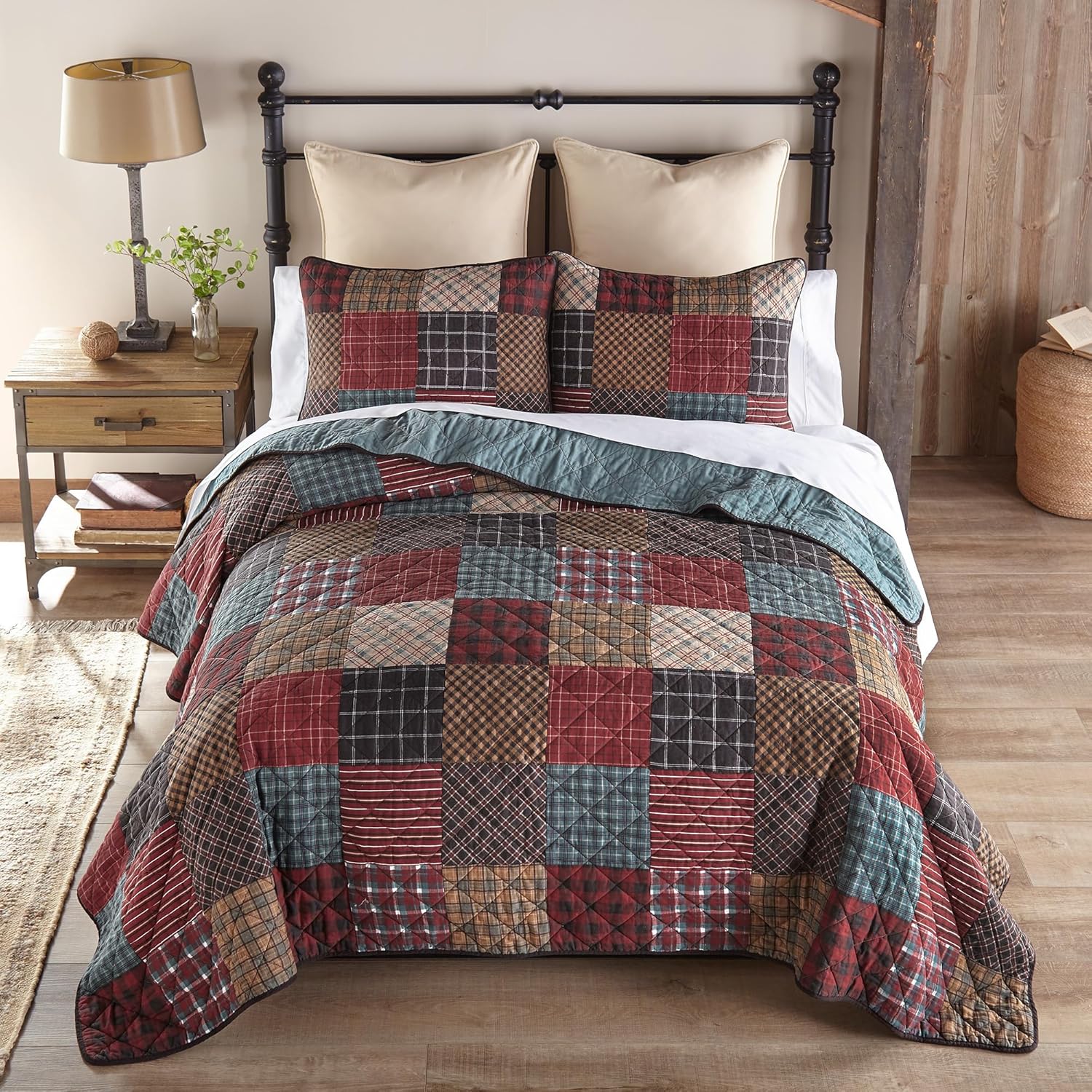 Amazon.com: Donna Sharp Appalachia Plaid Cotton Quilted Bedding Set - 3 ...