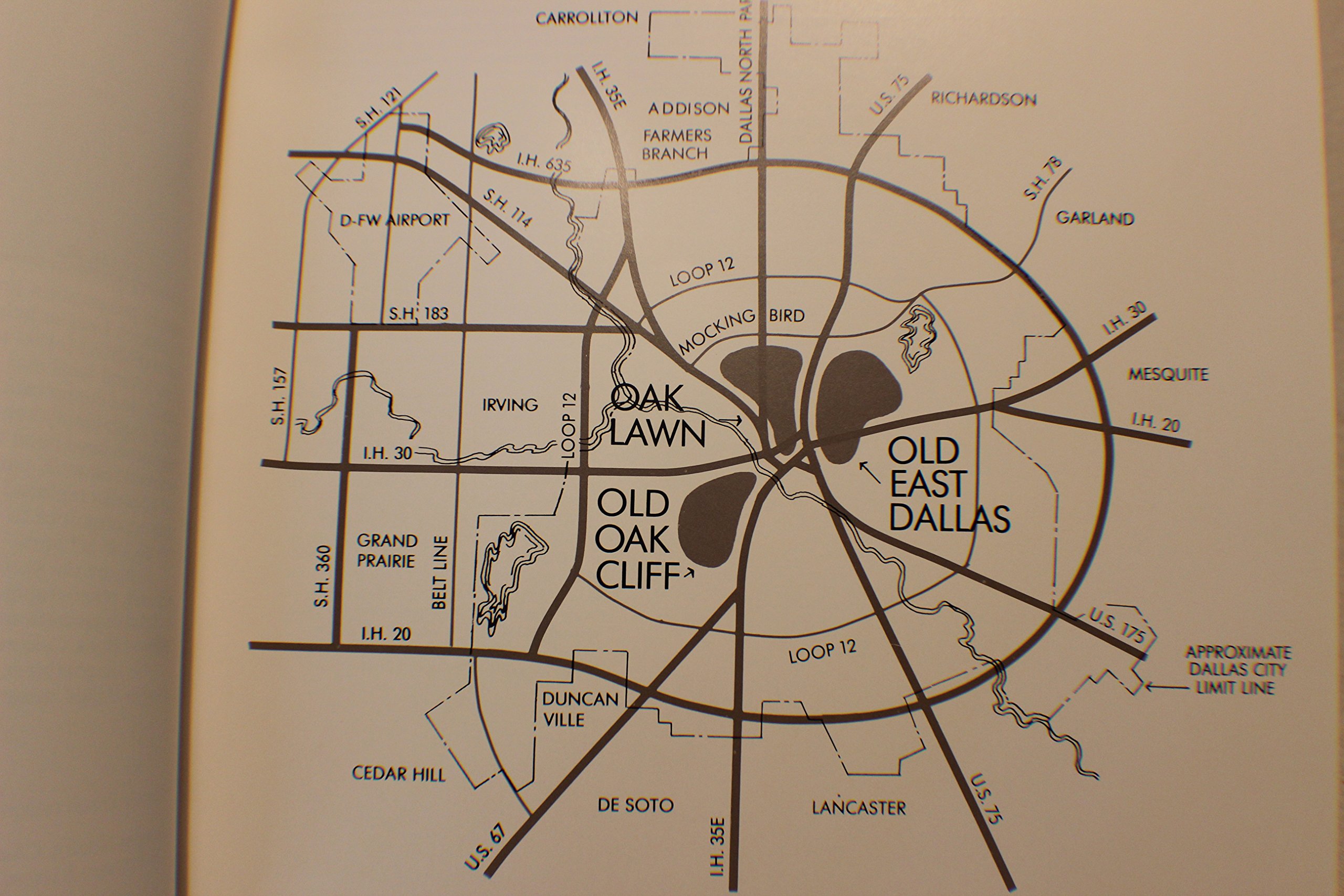 A Guide to the Older Neighborhoods of Dallas.: Jon Caswell, David ...