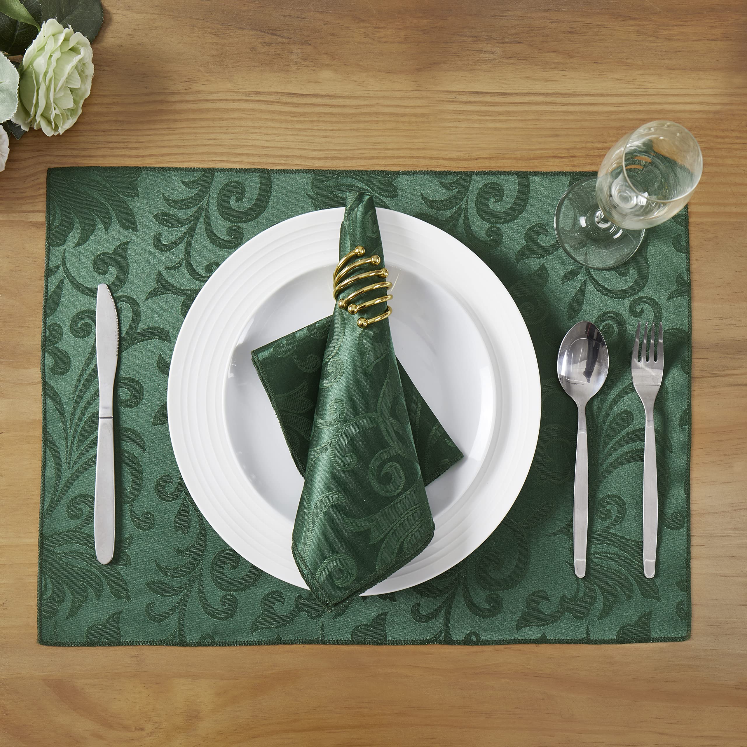 Amazon.com: HommxJF 8 Pieces Scroll Damask Jacquard Green Placemats,13 ...
