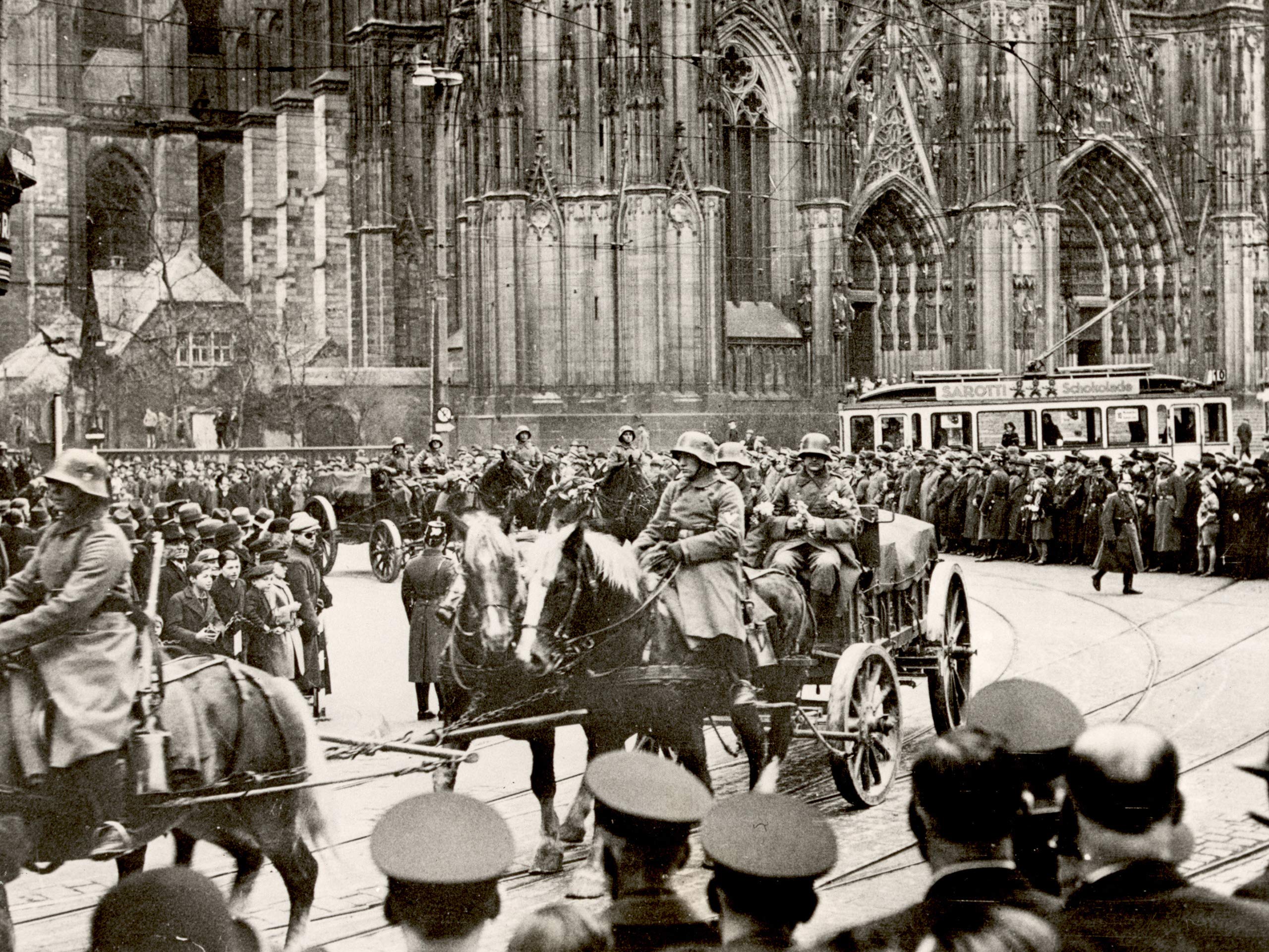 Watch World War II: Battlefield Europe | Prime Video