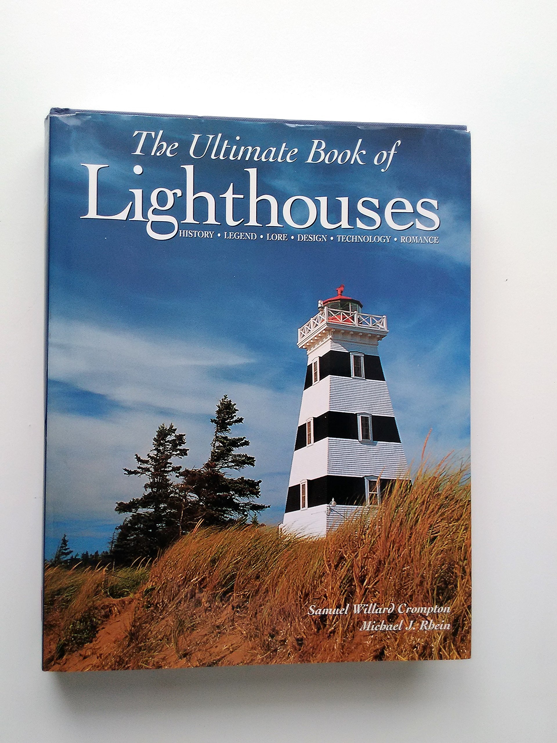 Amazon.com: The Ultimate Book of Lighthouses: History, Legend, Lore ...