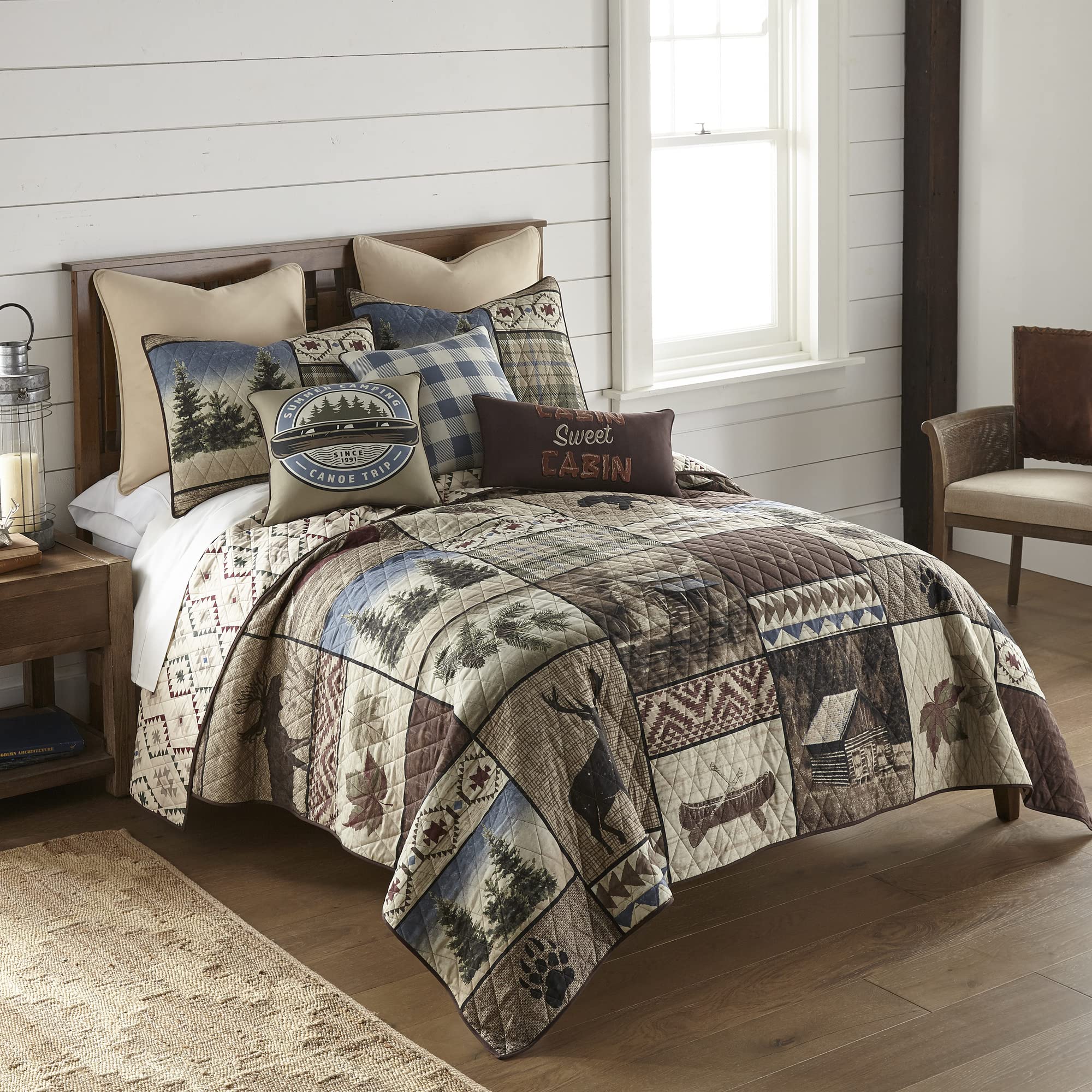 Rustic Mountain Cabin Bedding Rustic Cabin With Hot Tub And Deck In