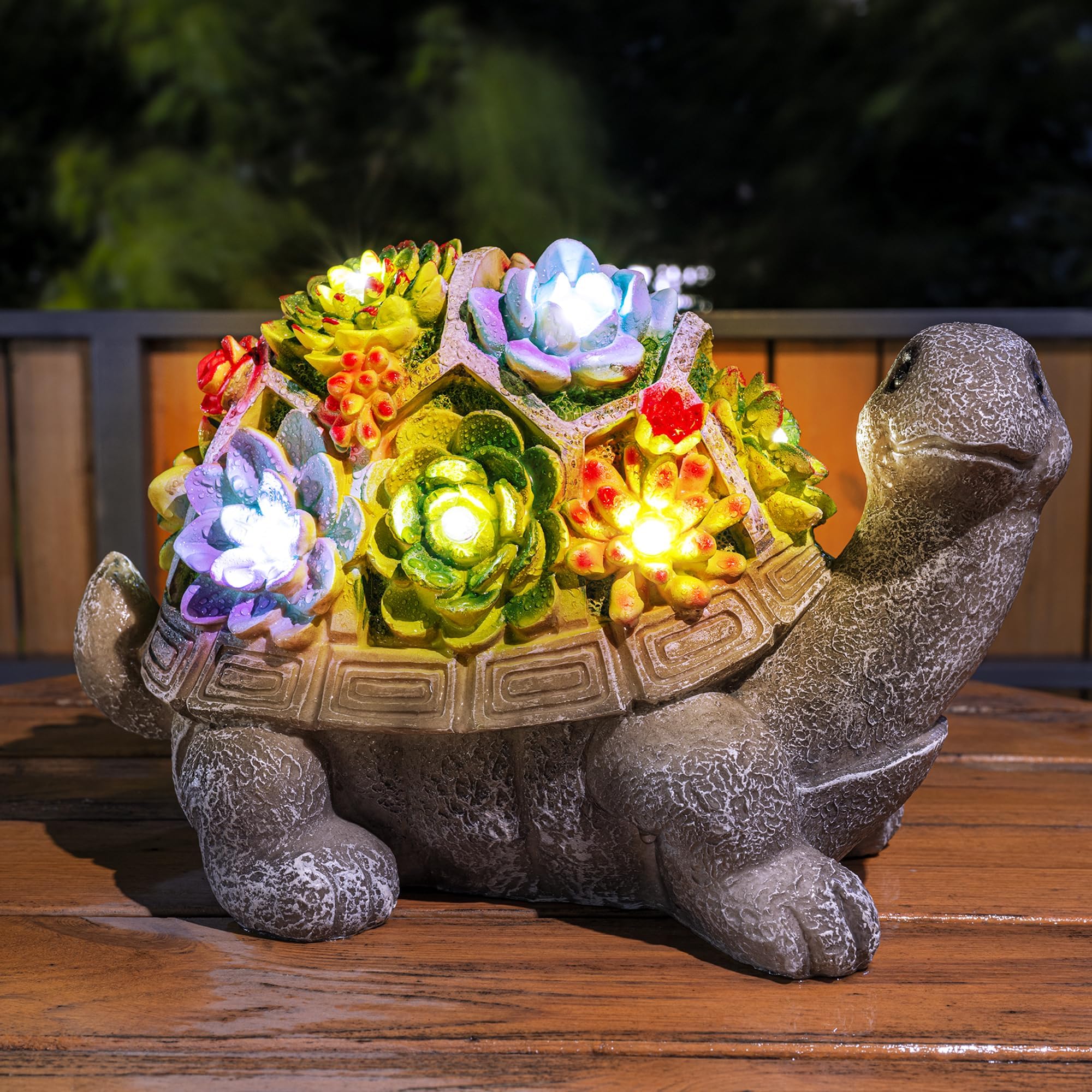 Amazon.com : pearlstar Resin Frog Statue with Succulent and 7 LED Solar ...