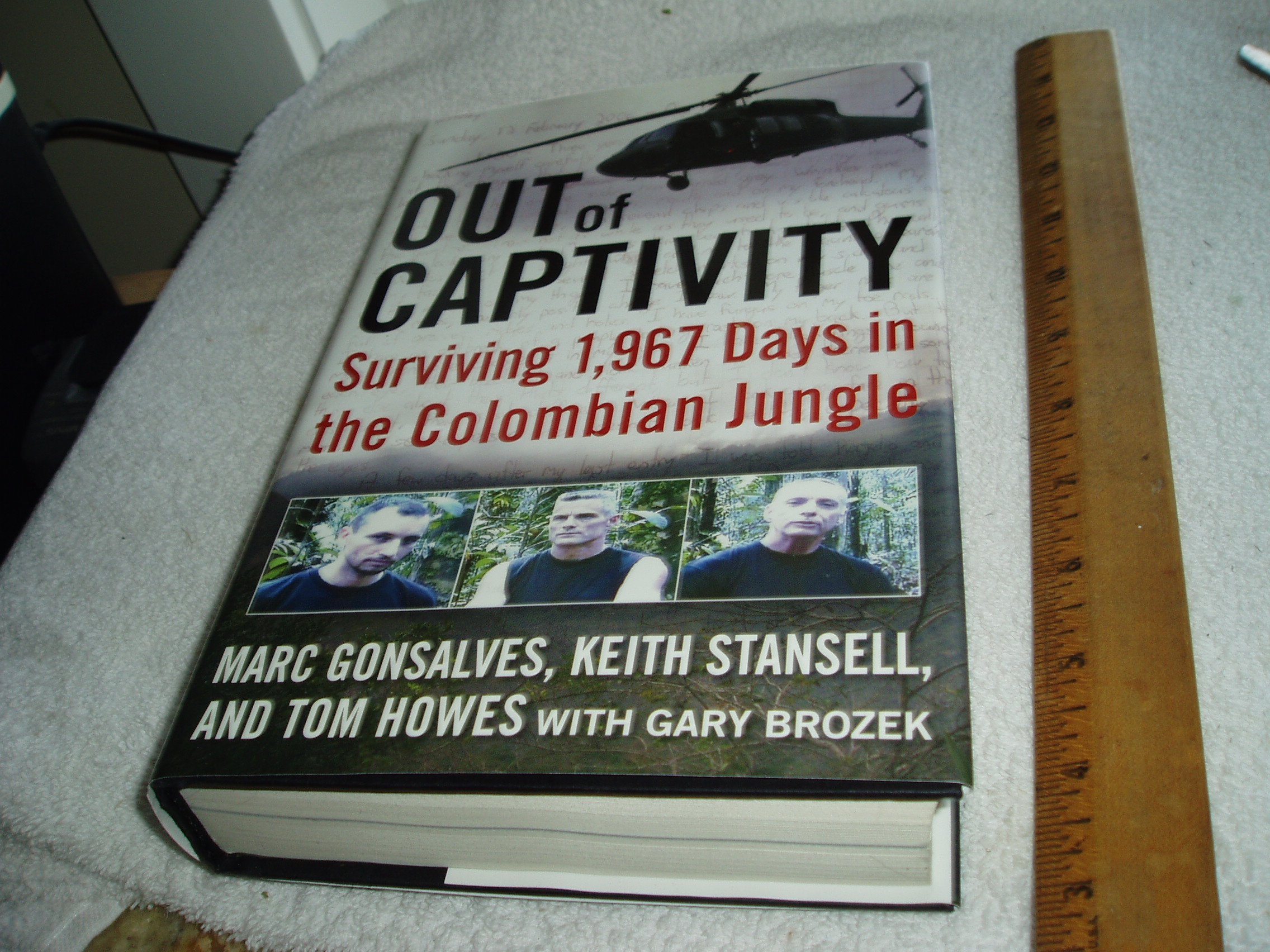 Out of Captivity: Surviving 1,967 Days in the Columbian Jungle: Amazon ...