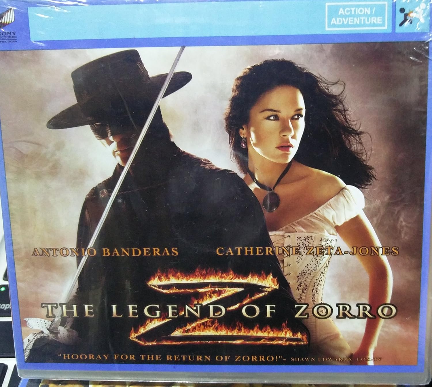 The Legends of Zorro: Amazon.in: Martin Campbell, Antonio Banderas ...
