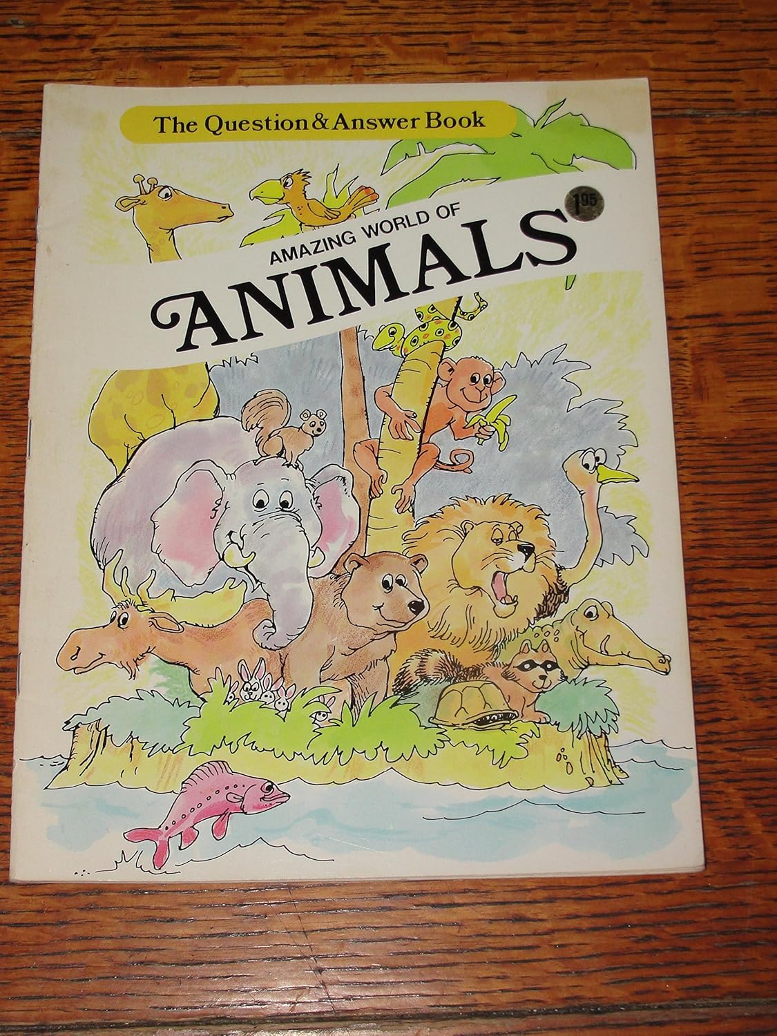 Amazing World of Animals (Question and Answer Book): Jefferies ...
