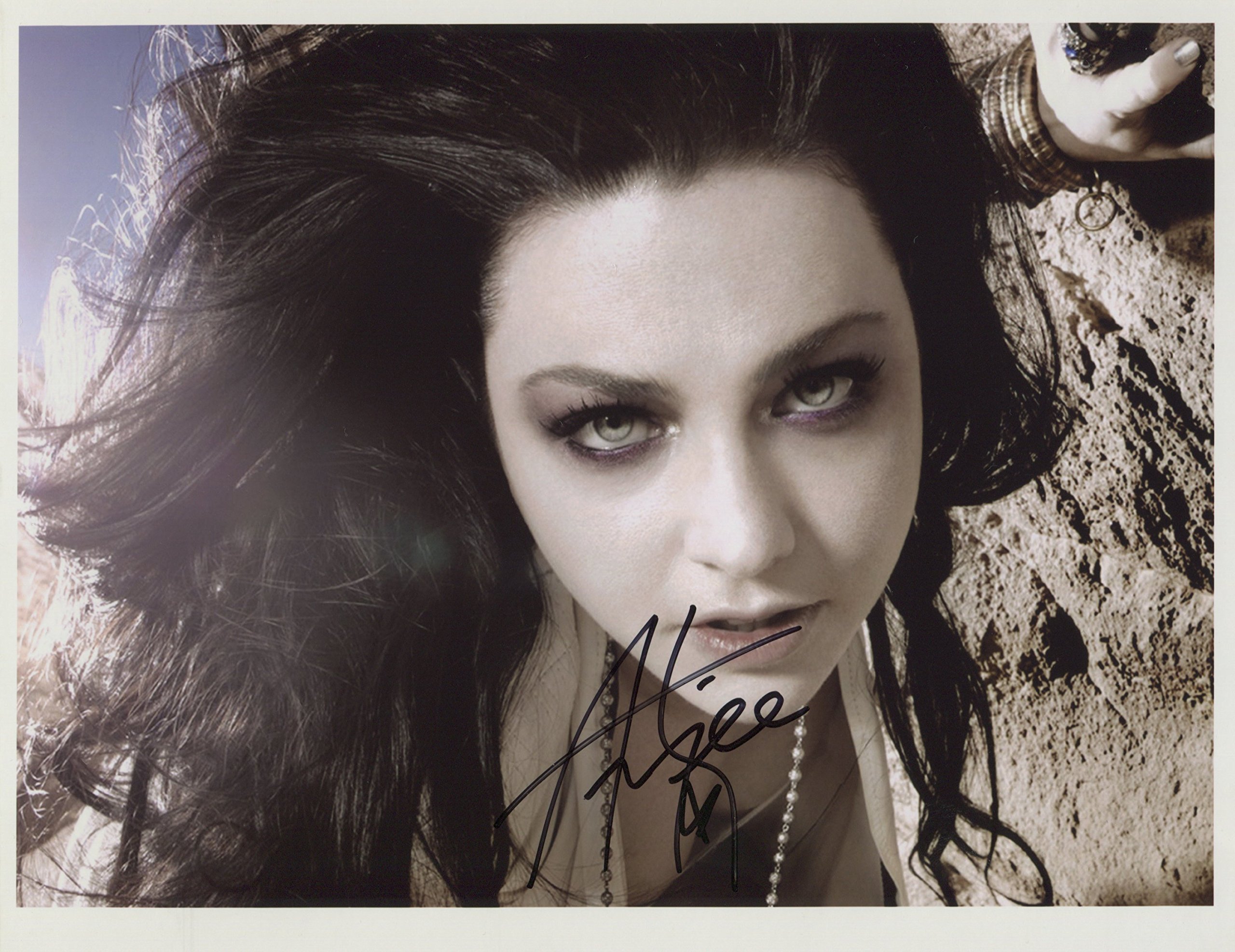 Amy Lee Evanescence Photoshoot Photos: Amy Lee And Evanescence Rock
