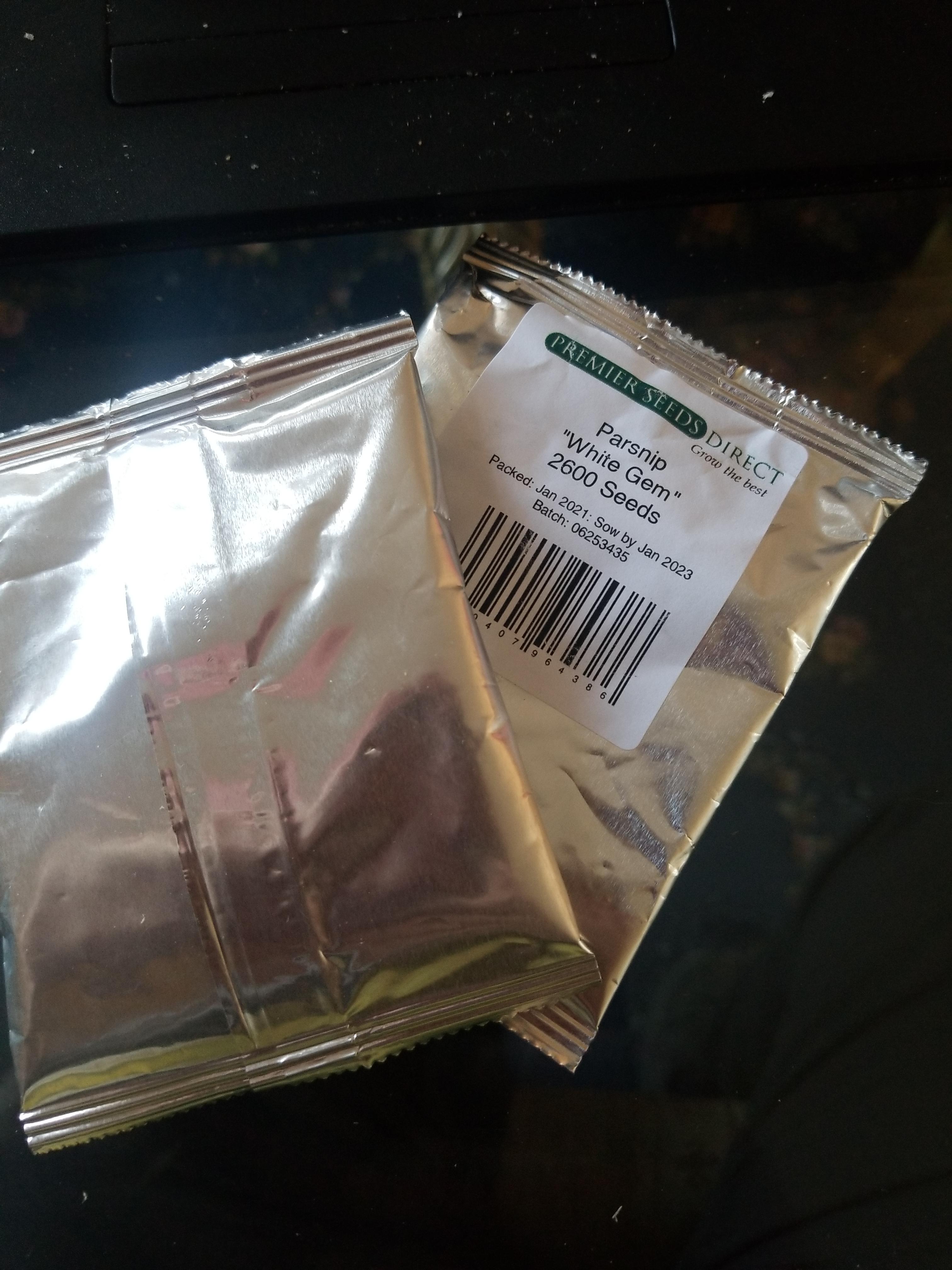 PREMIER SEEDS DIRECT - PARSNIP - WHITE GEM - 2600 FINEST SEEDS : Amazon ...