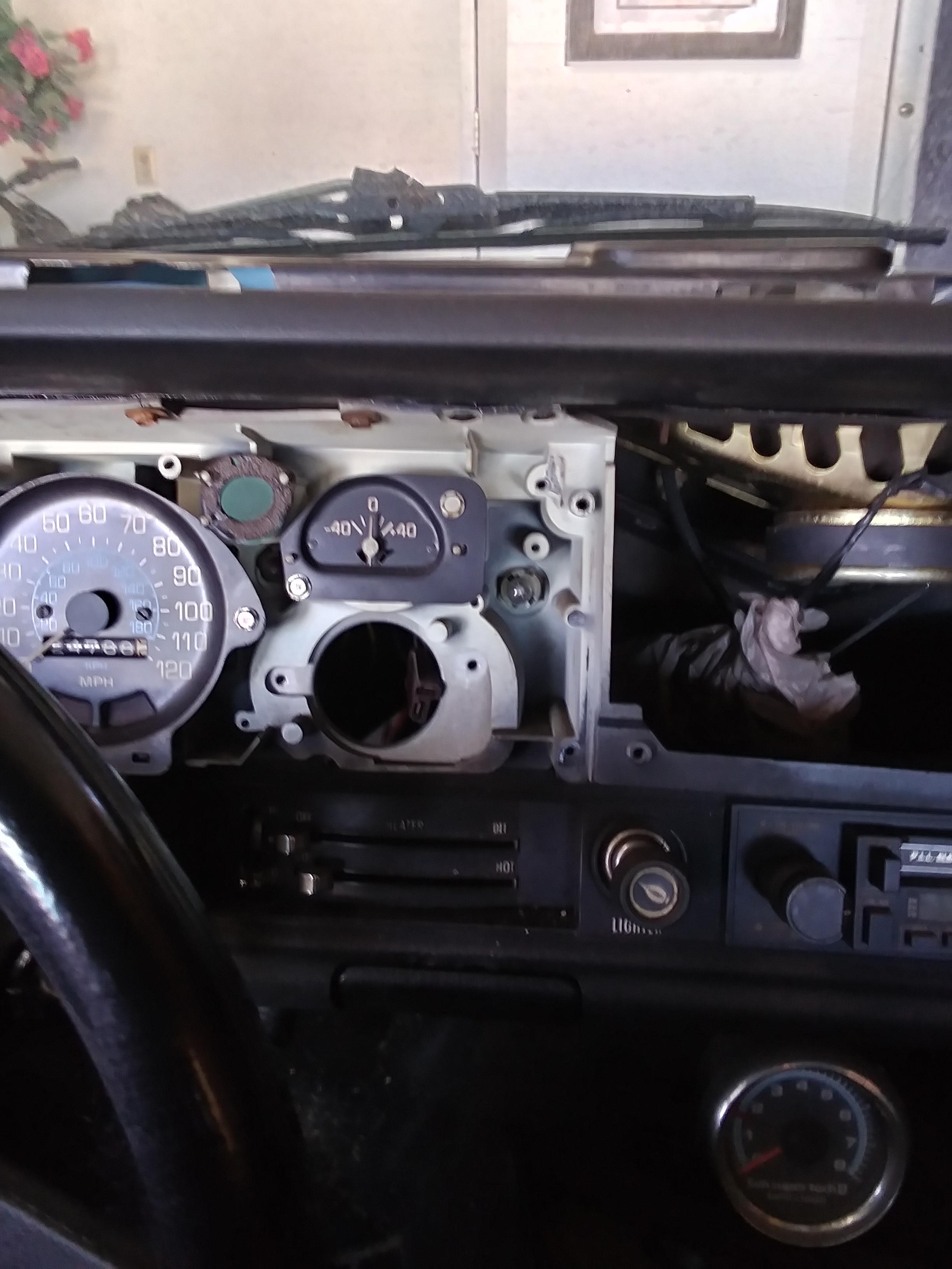 Amazon.com: Car Dashboard Clock / Automotive Clock - Analog 12v Car ...