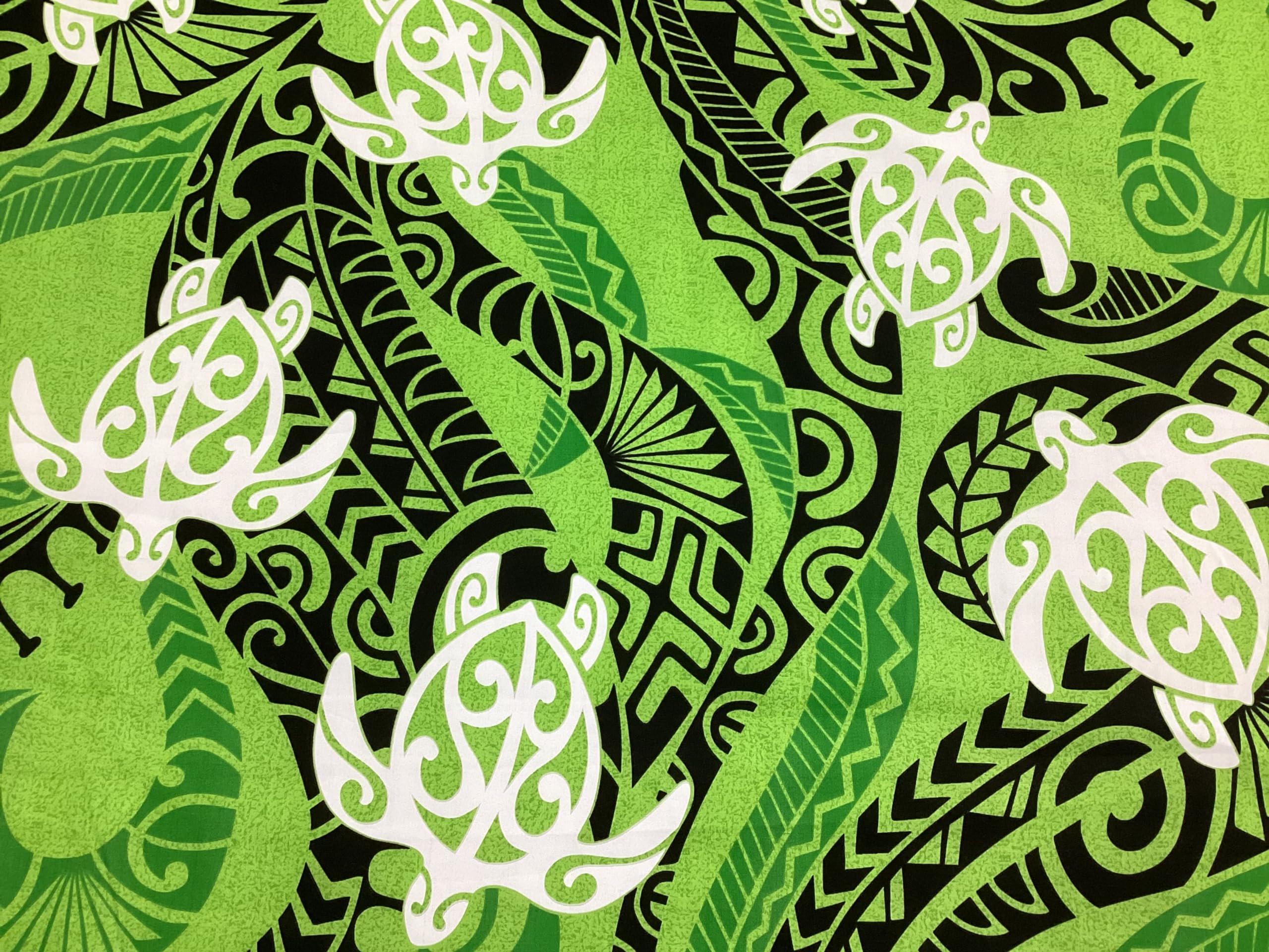 Amazon.com: Originals by HITOMI Green Background Hawaiian Tribal with ...