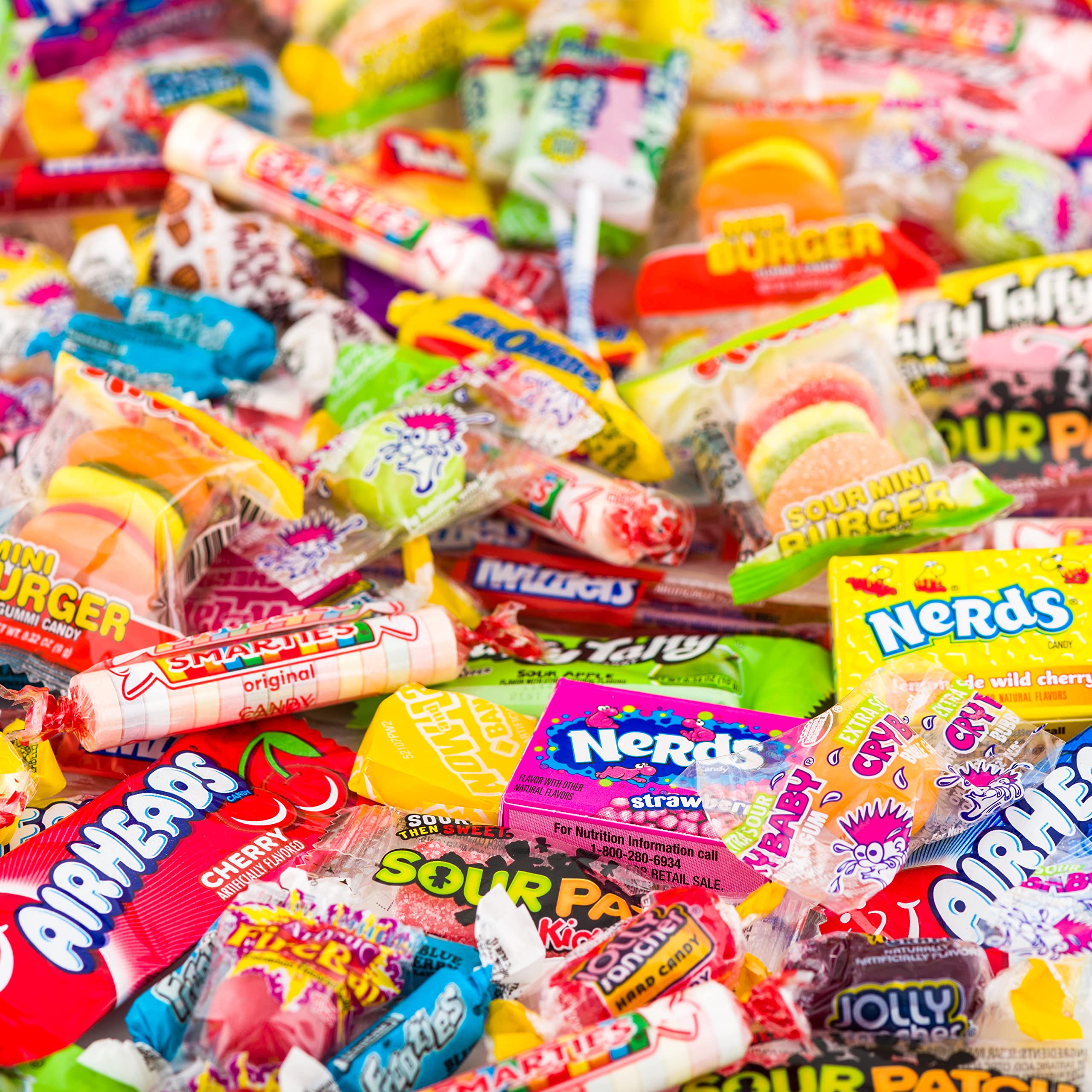 American Sweets Gift Box - 115+ Piece American Candy Party Sweet Box ...