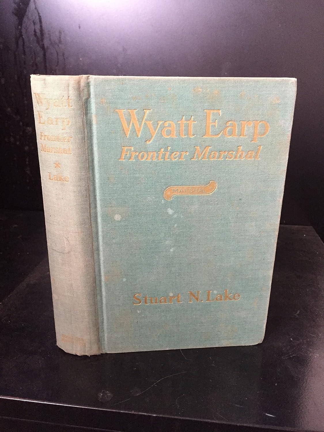 Wyatt earp, Frontier Marshall: Lake, Stuart N.: Amazon.com: Books