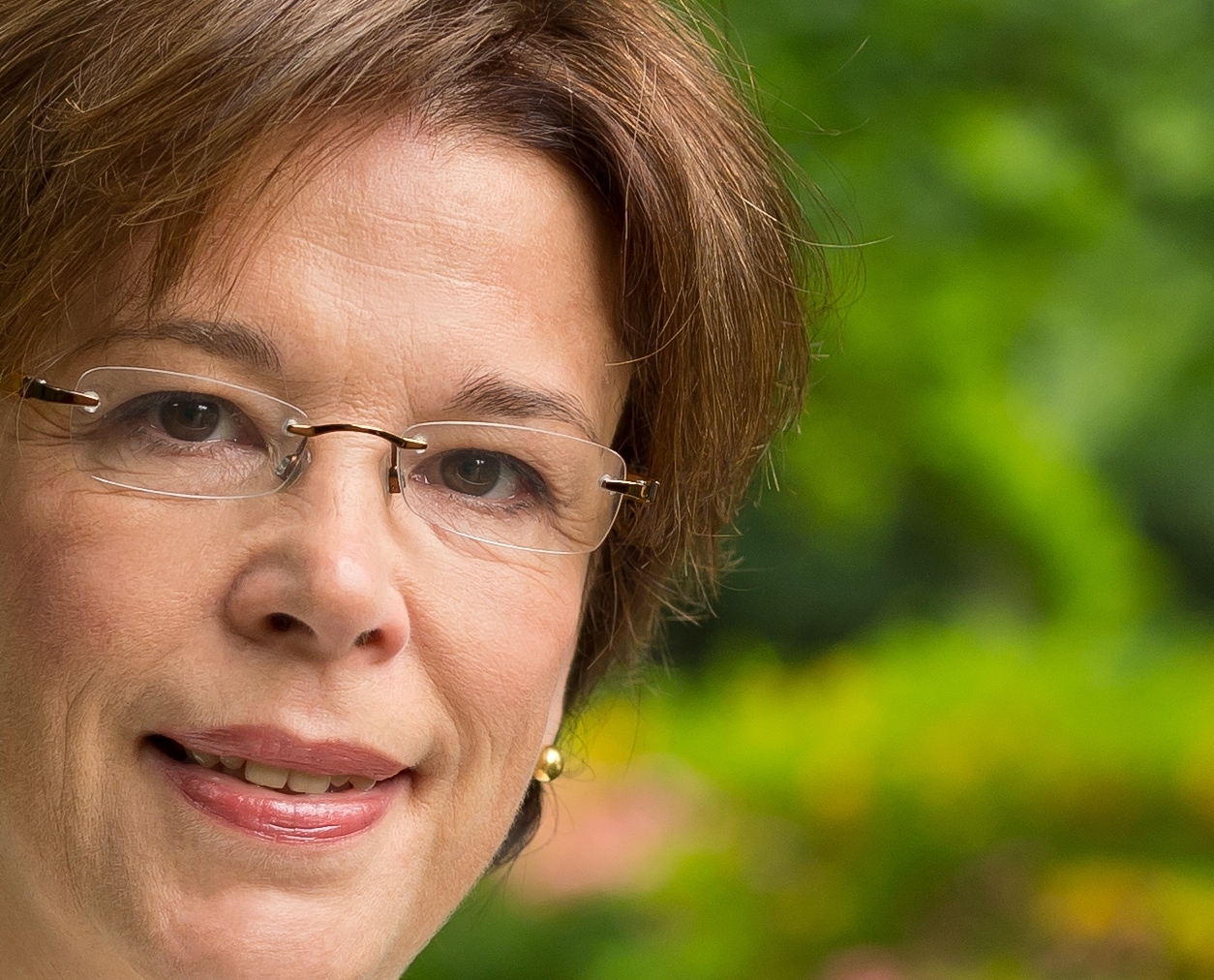 Amazon.com: Victoria Norton: books, biography, latest update