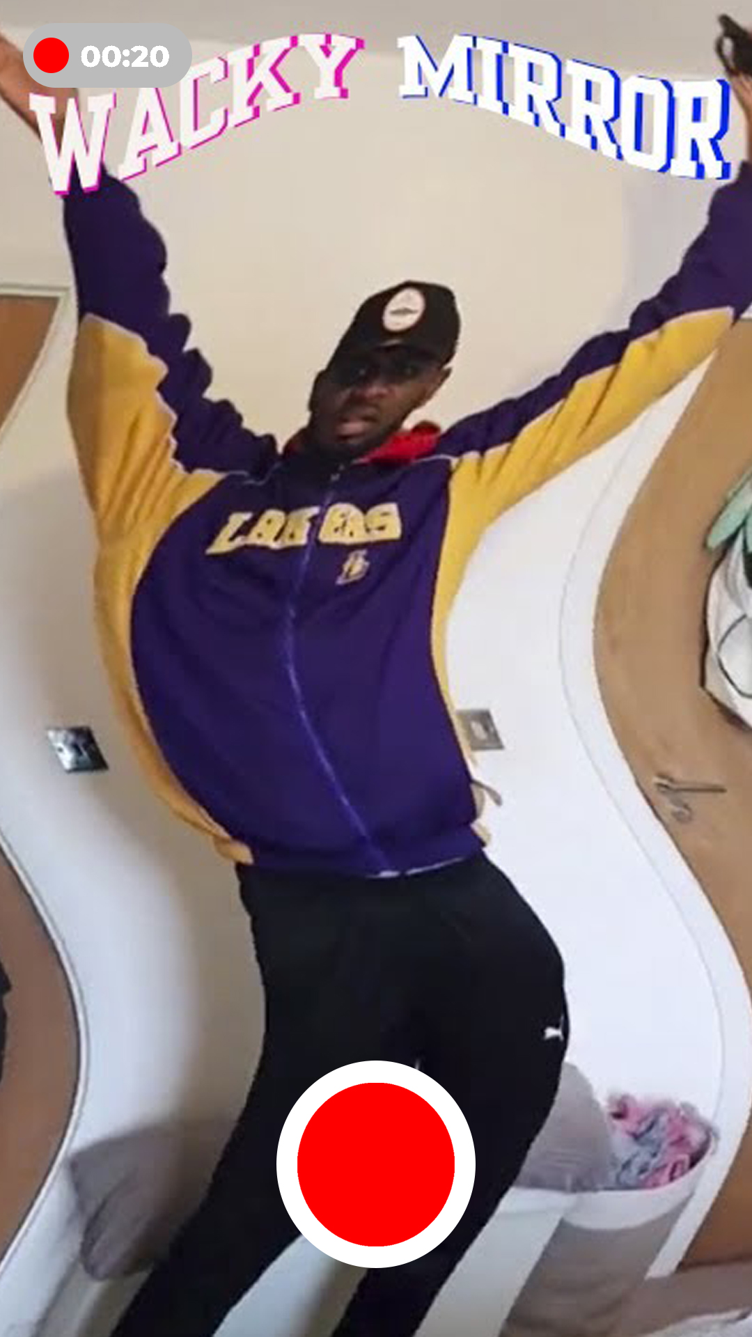 Wacky Mirror: Funny Photo, Video & Camera Filter | Funny Body Changer ...