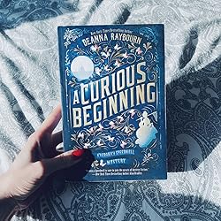 A Curious Beginning (Veronica Speedwell Mystery): Raybourn, Deanna ...