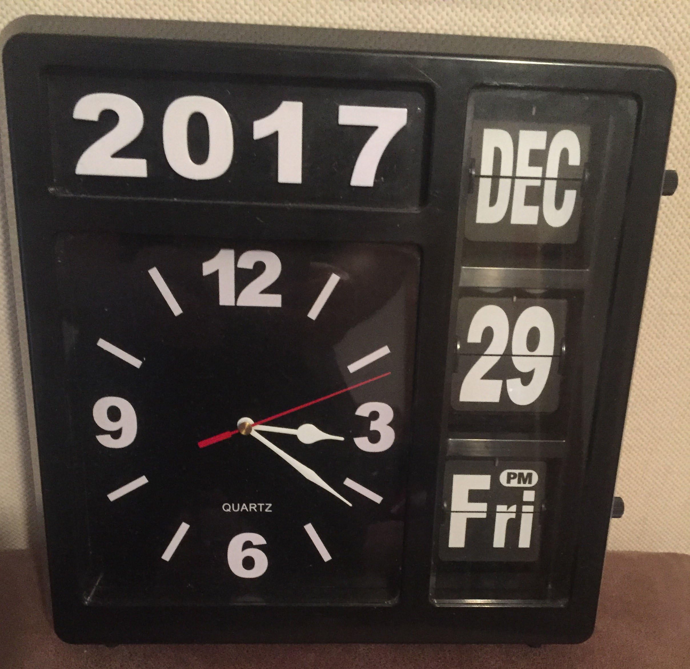 Karlsson Big Flip Clock : Amazon.co.uk: Home & Kitchen