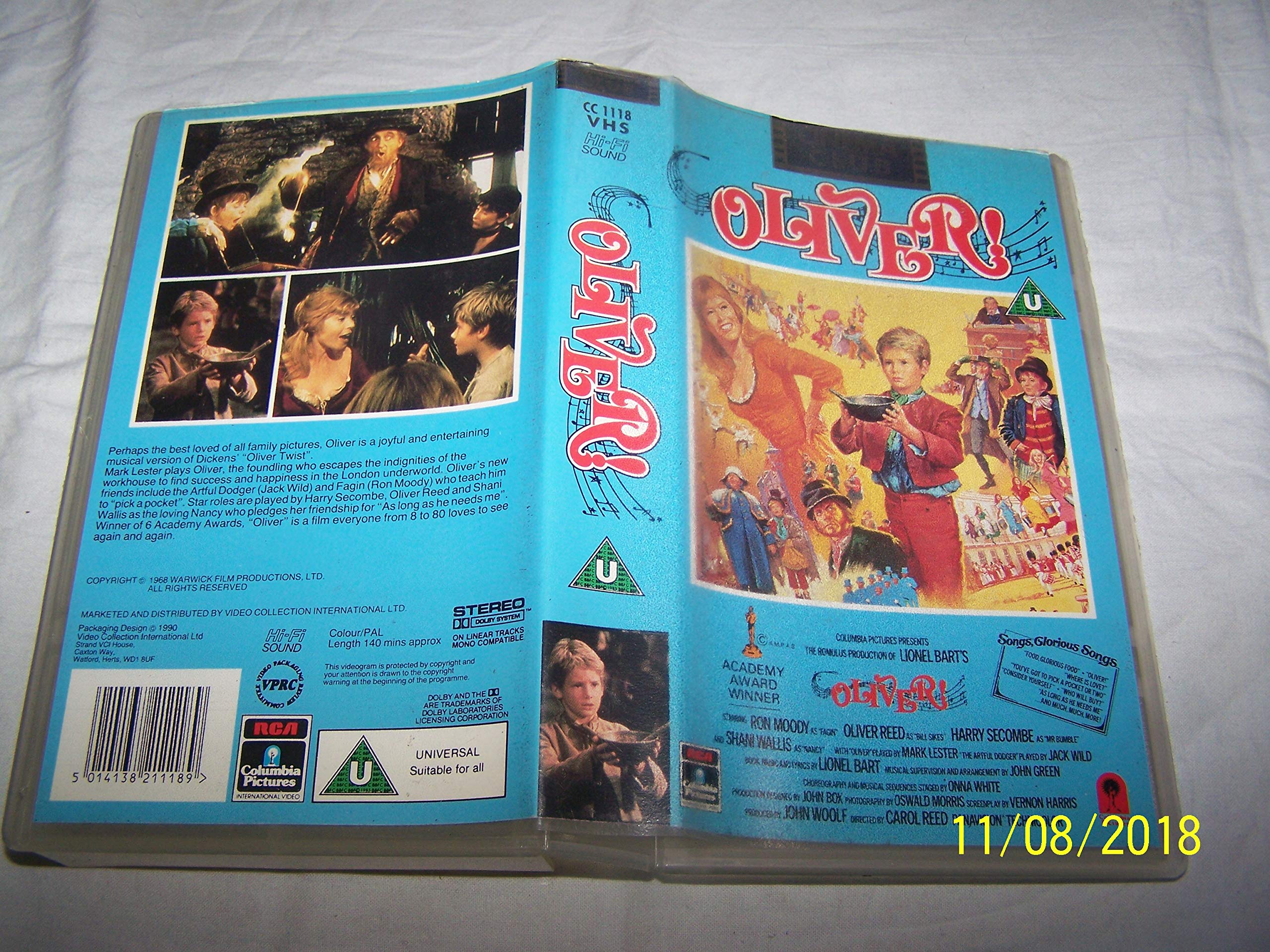 OLIVER!-Musical - VHS Tape!!!!!!!!!: Amazon.de: Oliver Reed: DVD & Blu-ray