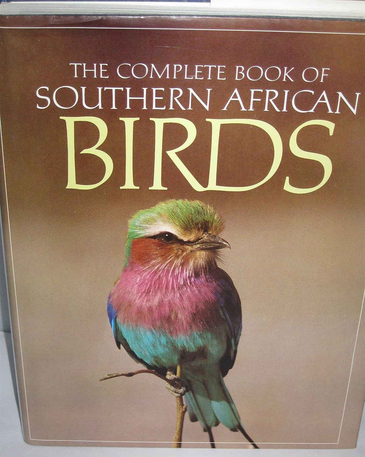 The Complete Book of Southern African Birds: Amazon.co.uk: Ginn, P ...