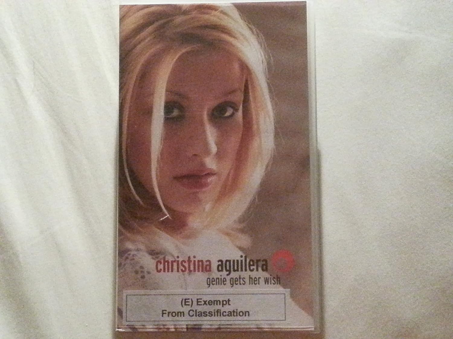Amazon.com: Christina Aguilera: Genie Gets Her Wish [VHS] : Christina ...