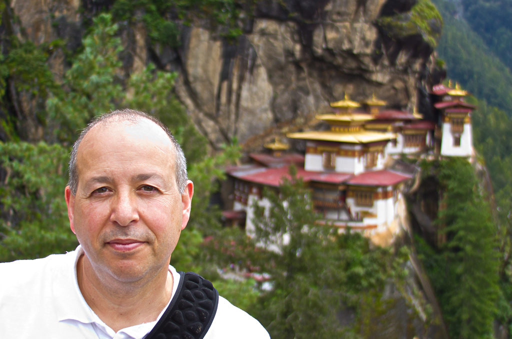 Amazon.com: John Bussineau: books, biography, latest update