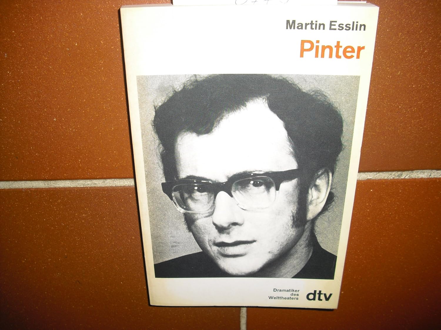 Amazon.co.jp: Harold Pinter. : Esslin, Martin: 本