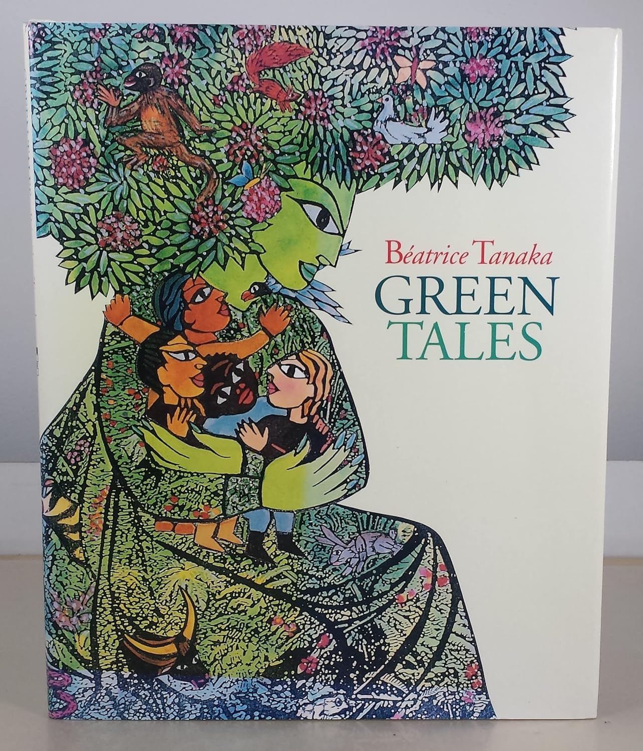 Green Tales: Tanaka, Beatrice: 9781568580203: Amazon.com: Books