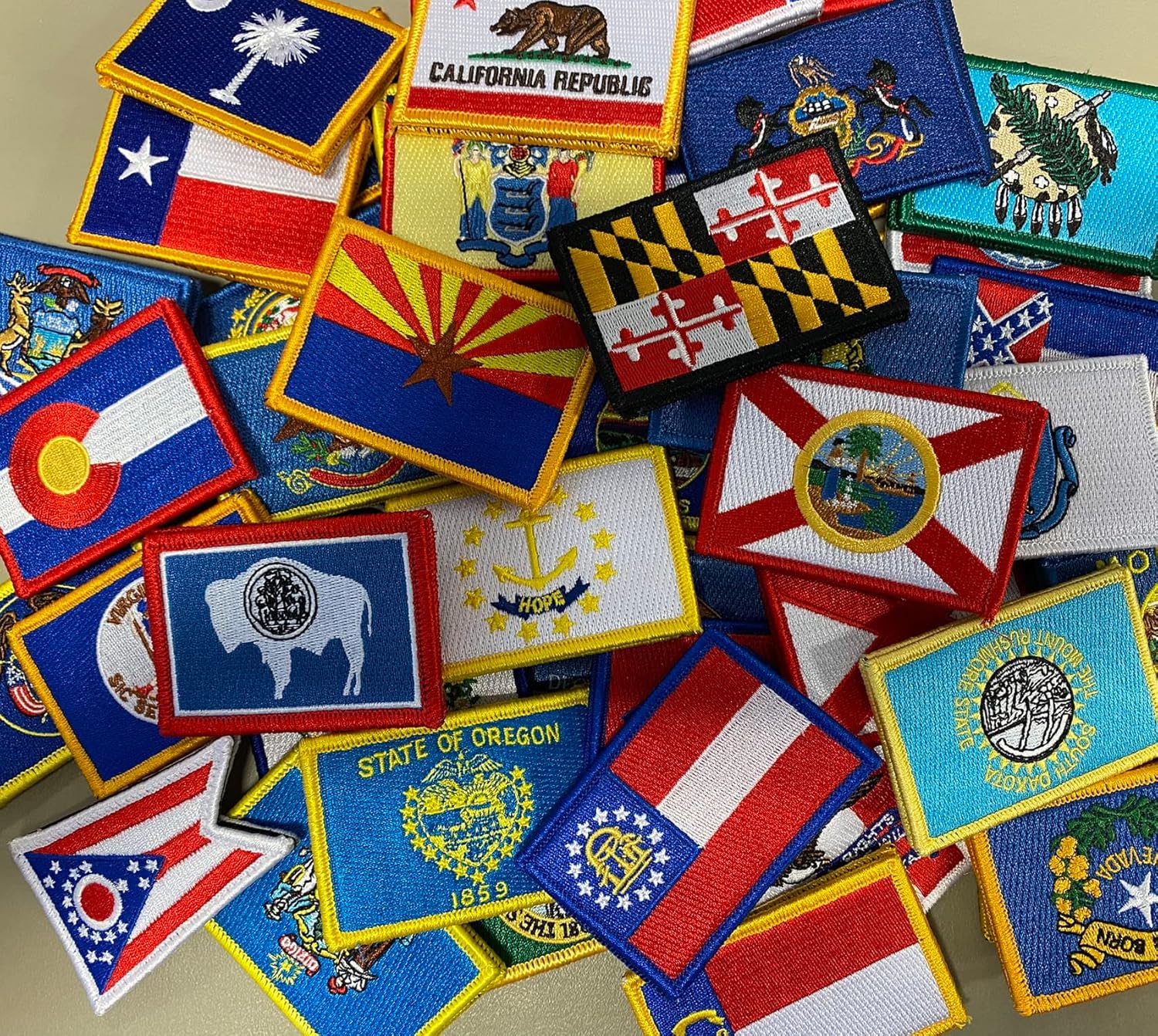 Amazon.com: USA 50 State Tactical Patch Bundle - Set of 50 : Sports ...