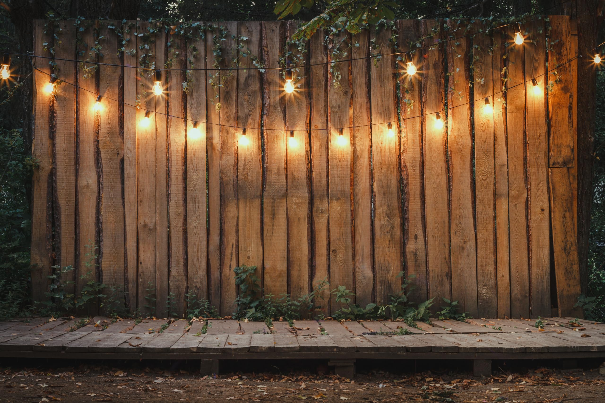 Rustic Garden Lights Background 1 Rustic Gecko Solar Light Garden Wall