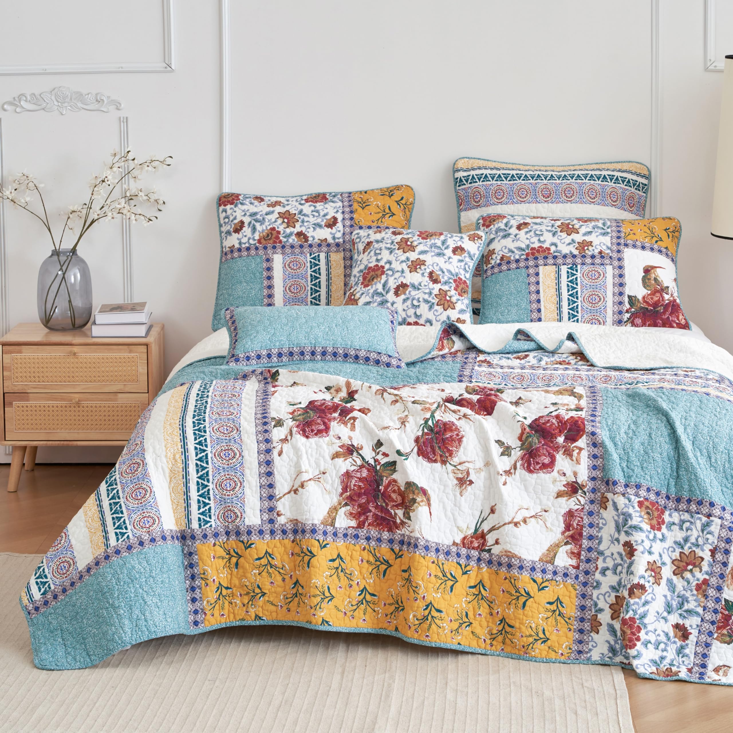 French Country Patchwork Quilt Florette French Country Style Plaid