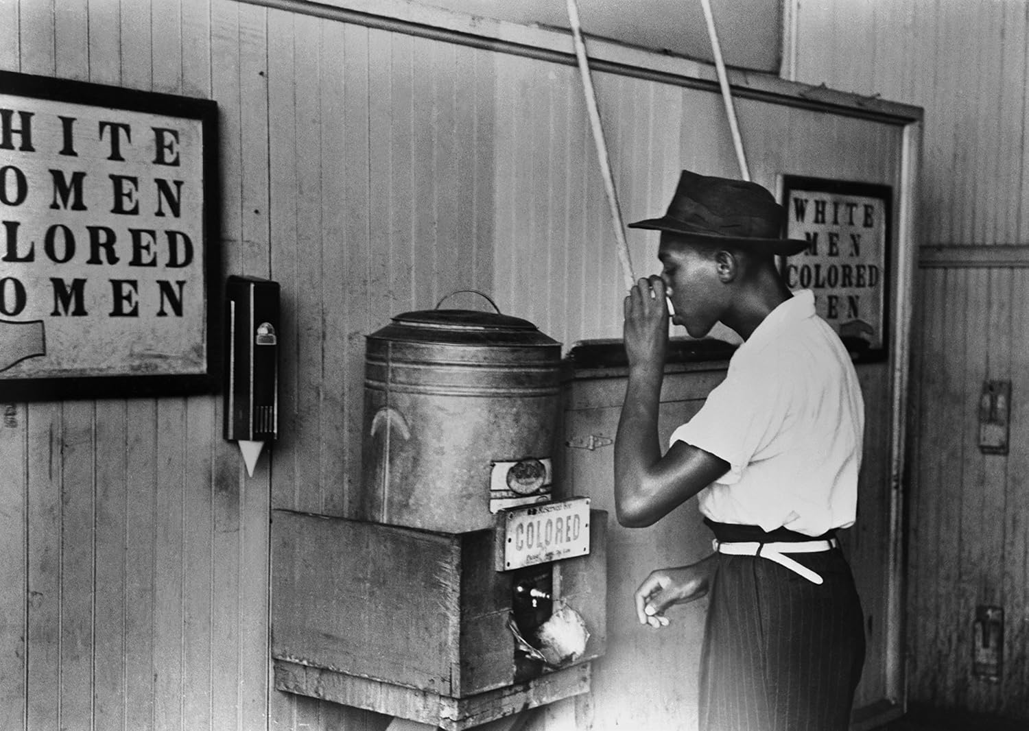 Amazon.co.jp: Jim Crow Laws Reconstruction segregation laws – B & Wフォト ...