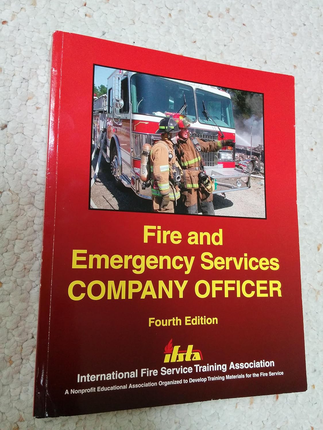 Amazon.com: Fire and Emergency Services Company Officer: 9780879392819 ...